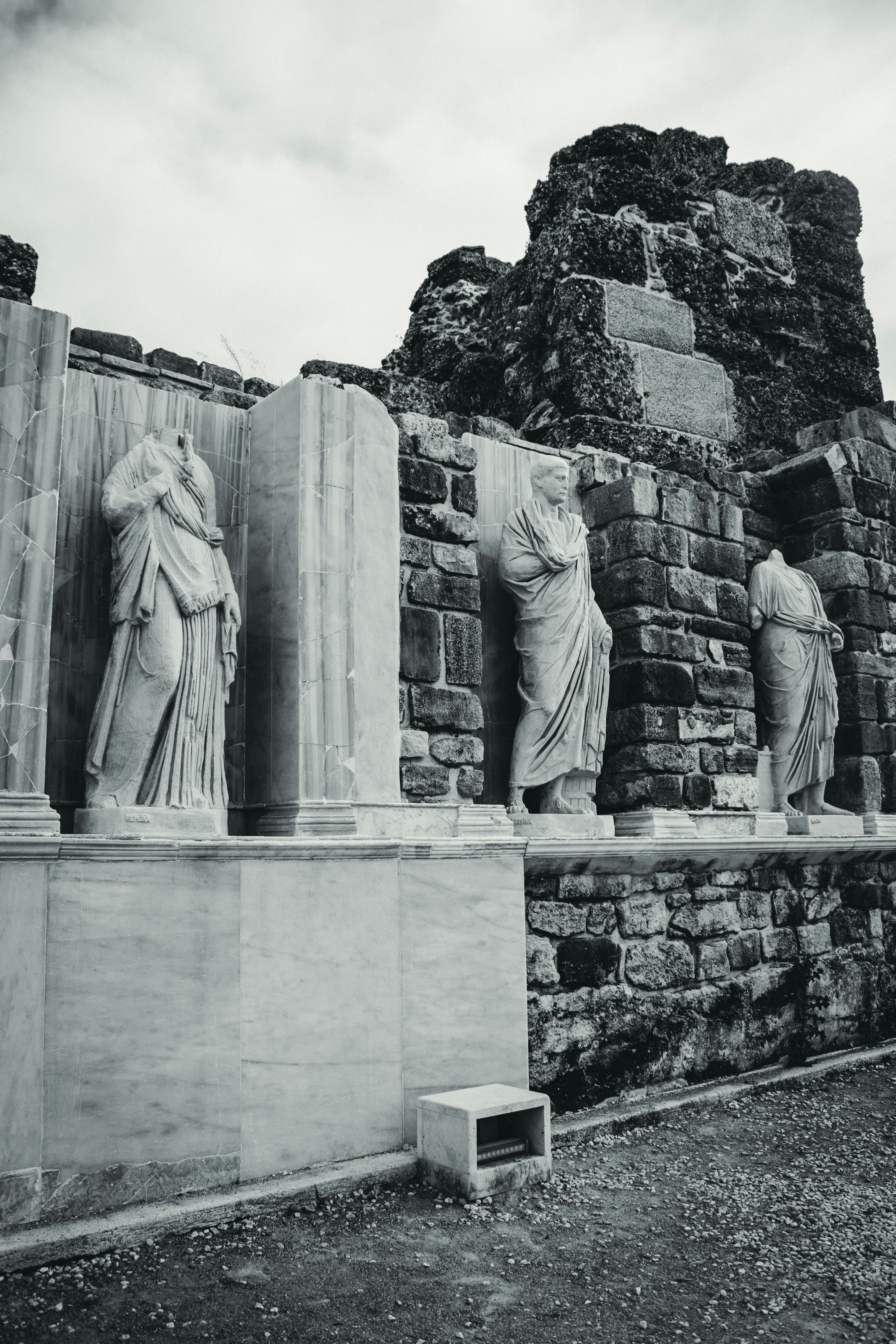 Ancient Roman Statues in Monochrome · Free Stock Photo