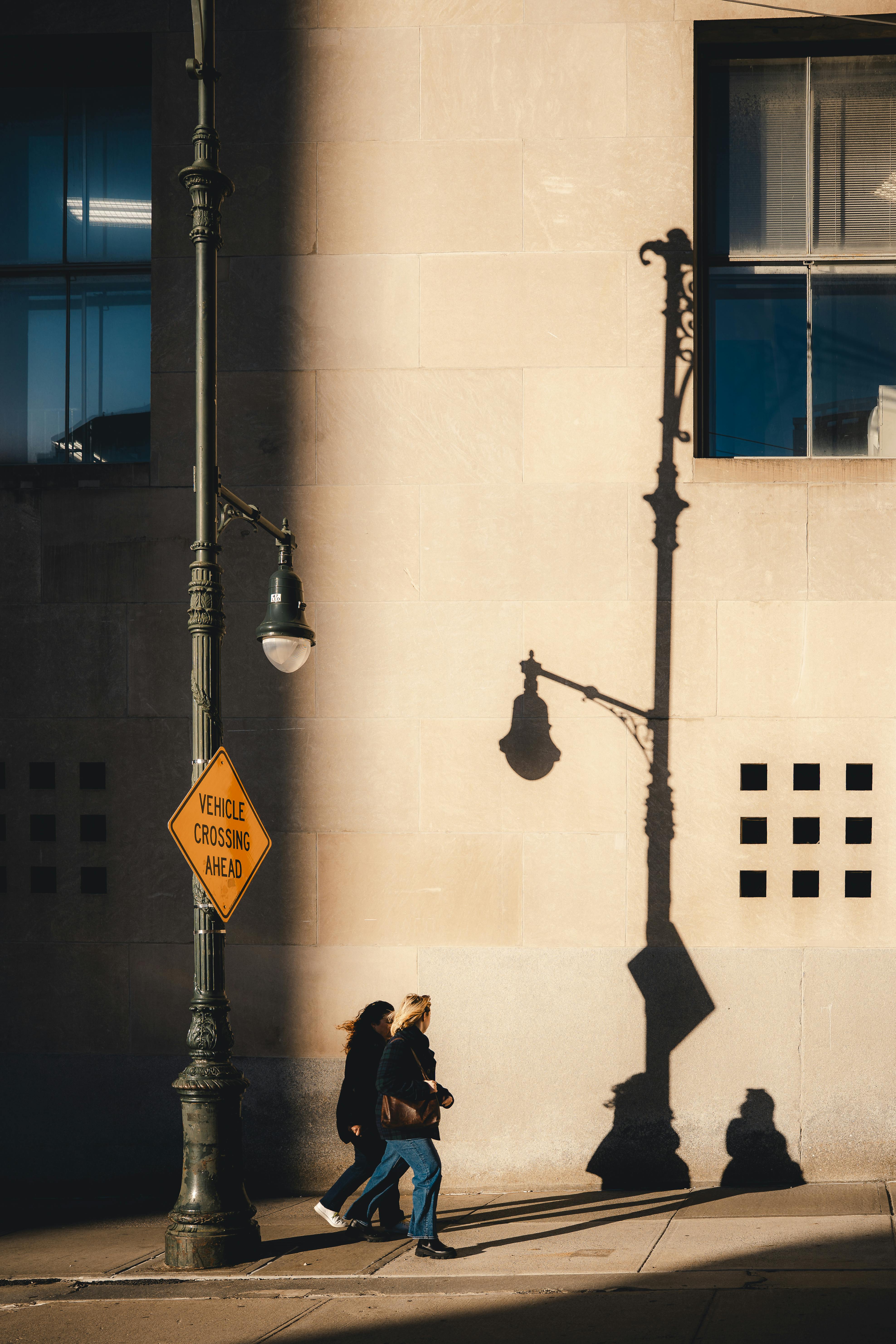 有关光與影, 剪影, 北美, 午后的阳光, 城市, 城市午后, 城市建筑, 城市探索, 城市摄影, 城市景观, 城市环境, 城市生活, 城市的 ...