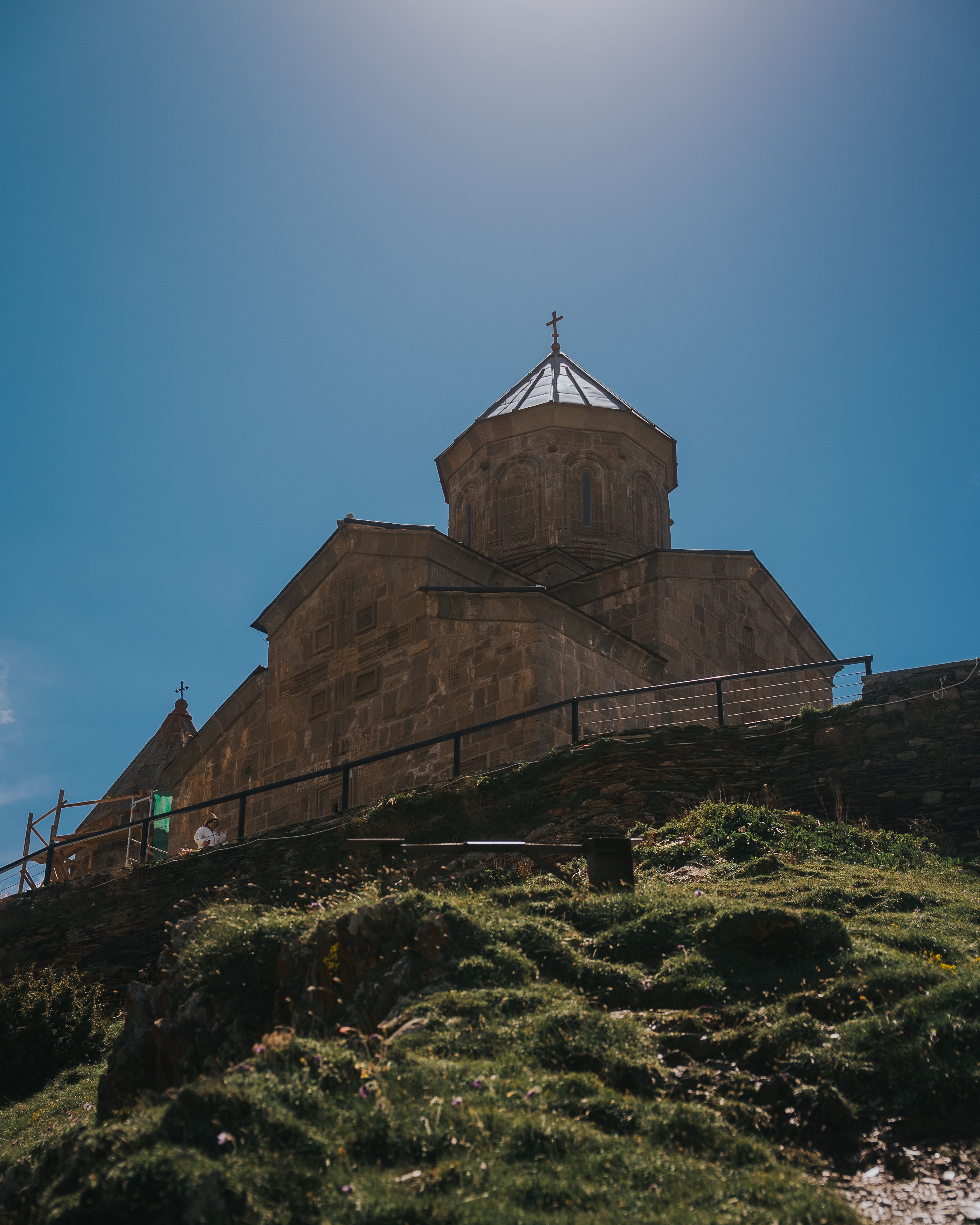 Gergeti Trinity Church with Sunlit Sky · Free Stock Photo