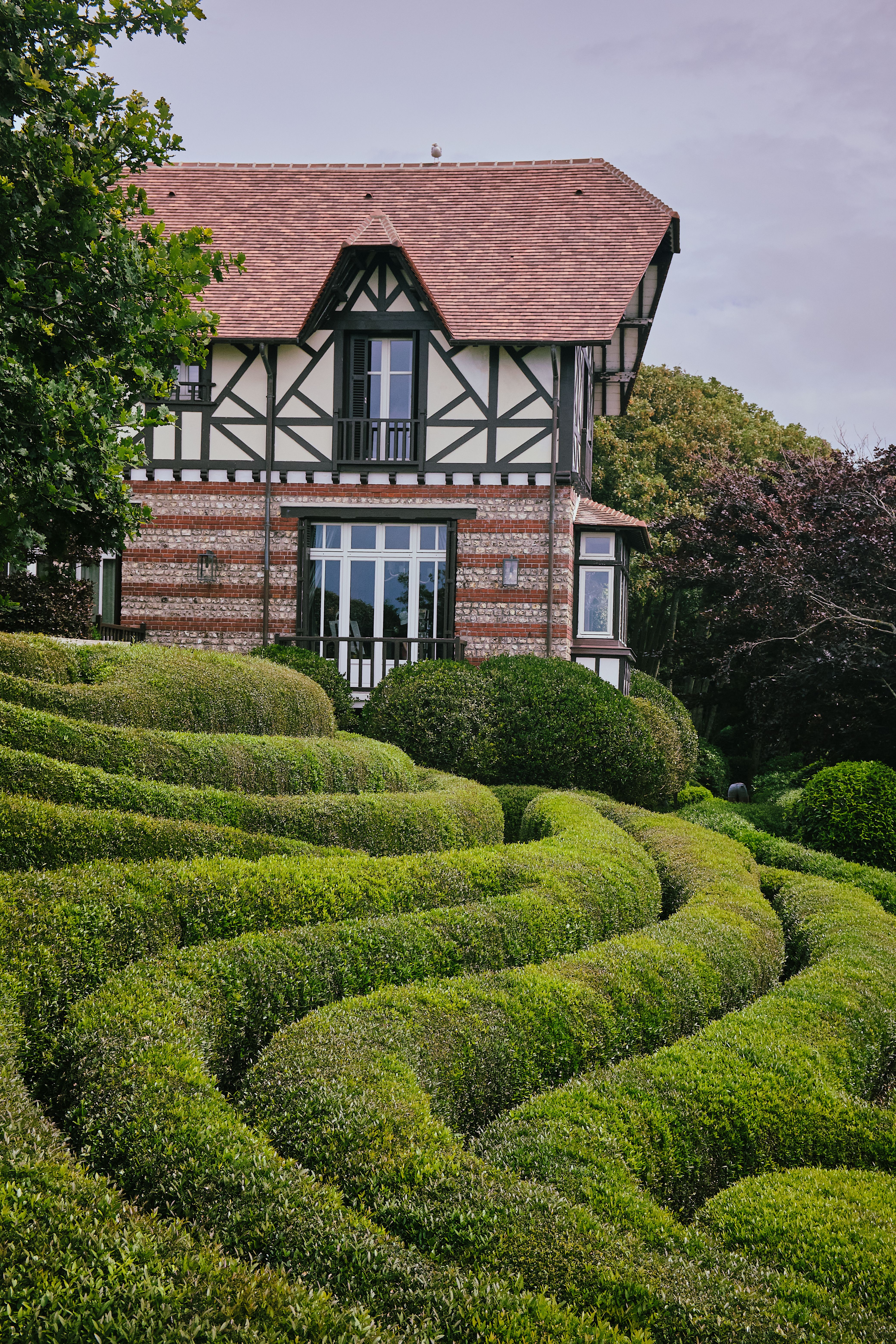 Charming Cottage in Normandy with Lush Garden View · Free Stock Photo