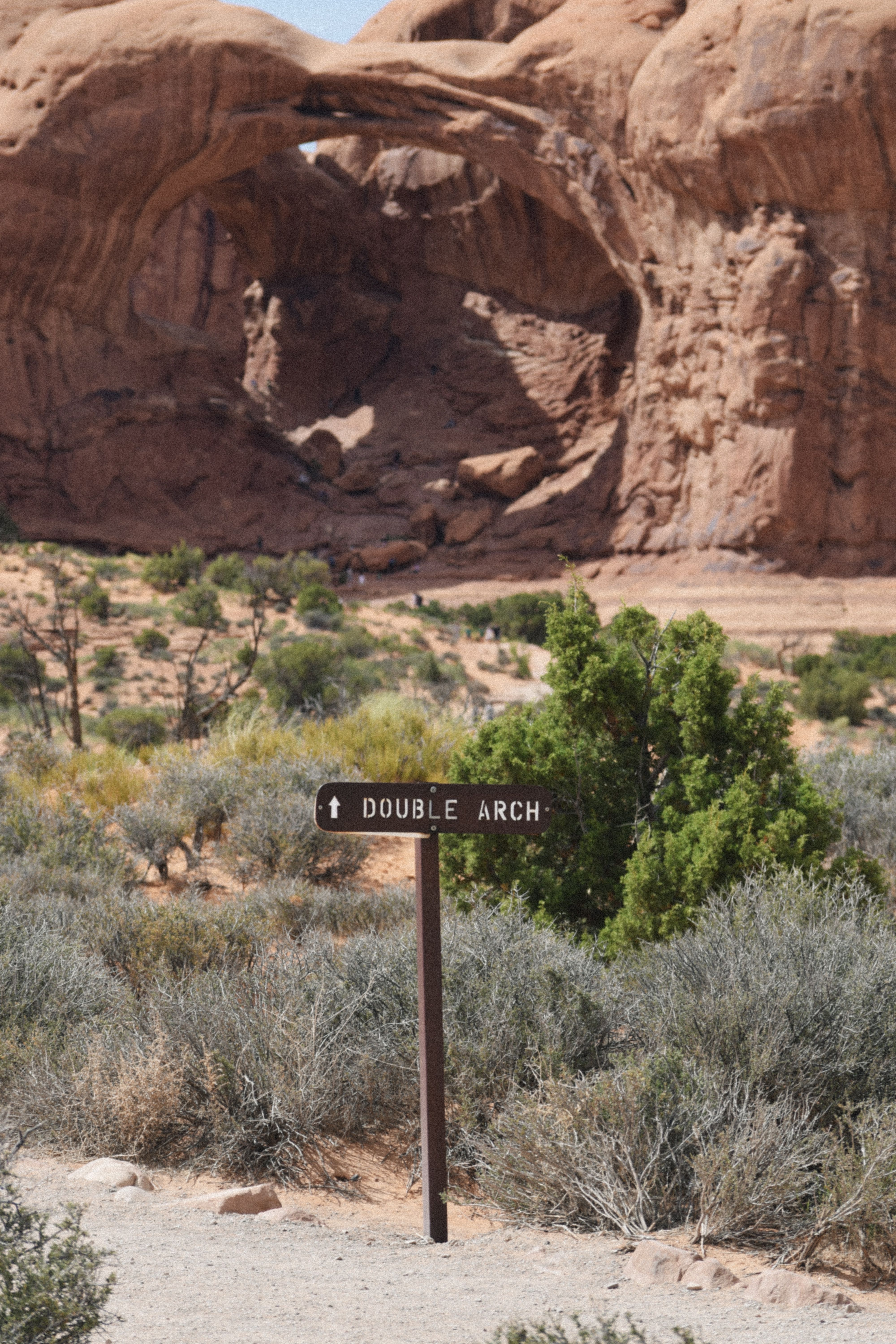 Double Arch Sign in Arches National Park · Free Stock Photo
