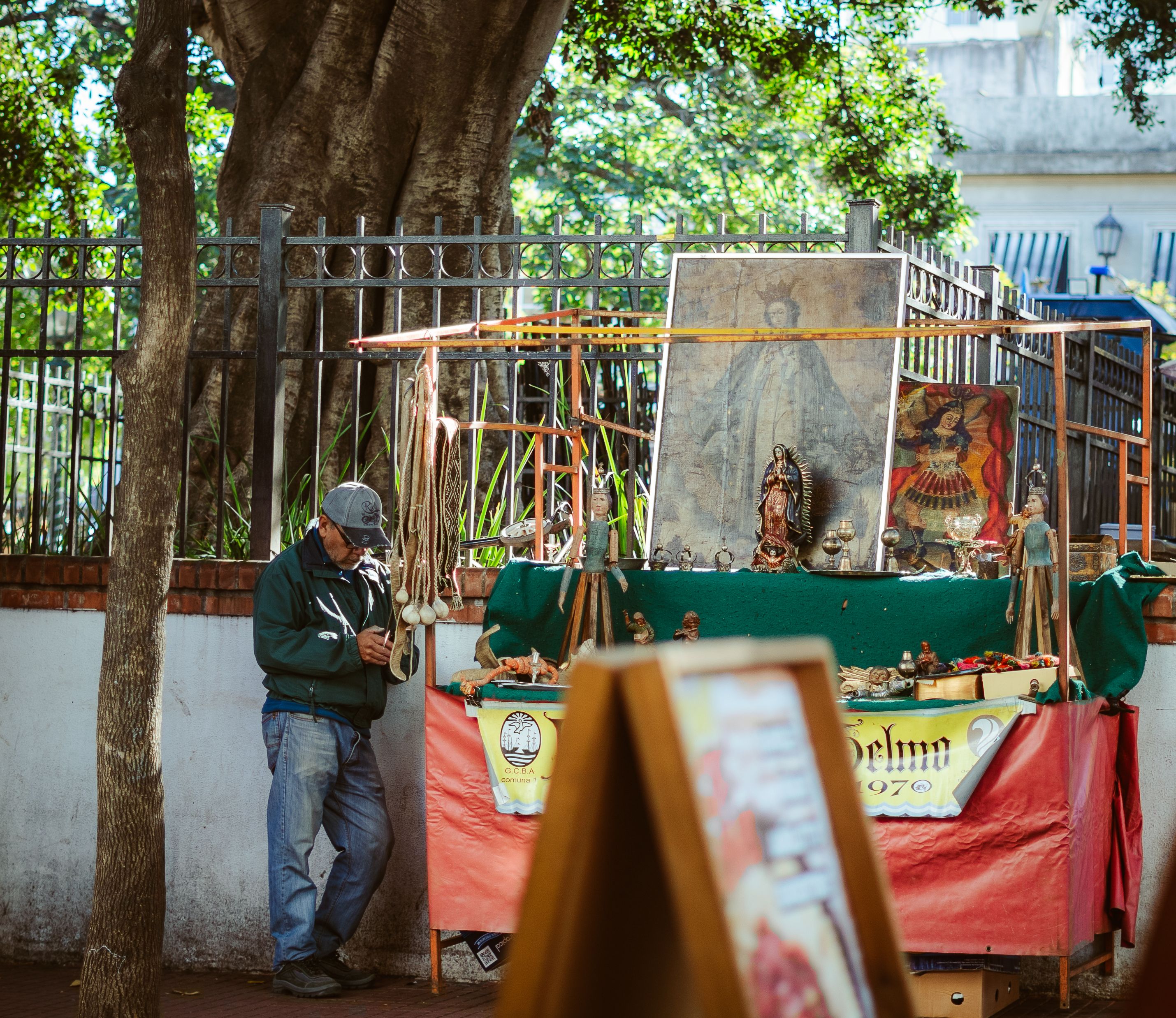 Street Vendor in Buenos Aires Market Scene · Free Stock Photo