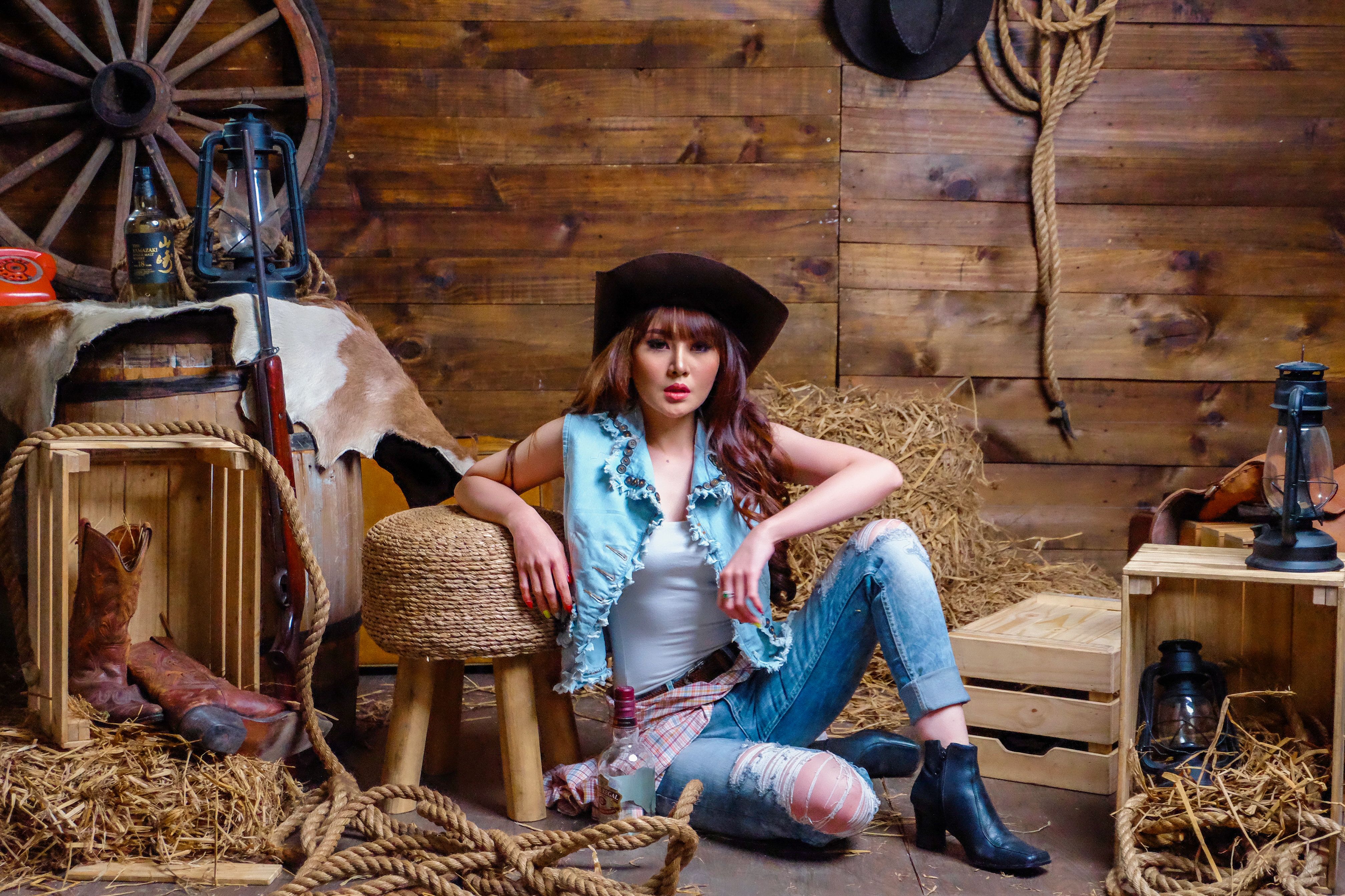 Western Cowboy Woman Model Photos, Download The BEST Free Western ...