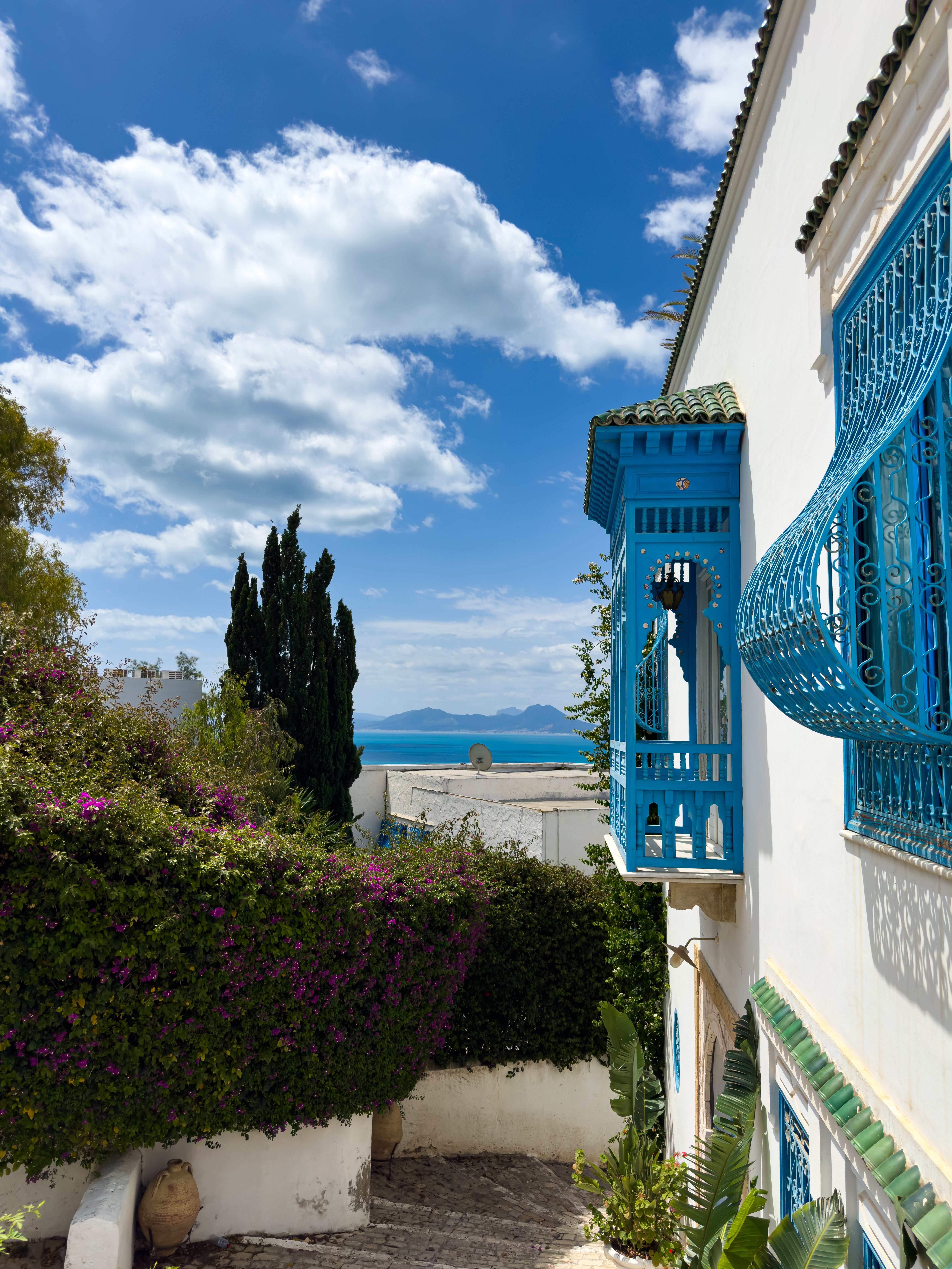 Scenic View of Carthage Architecture and Sea · Free Stock Photo