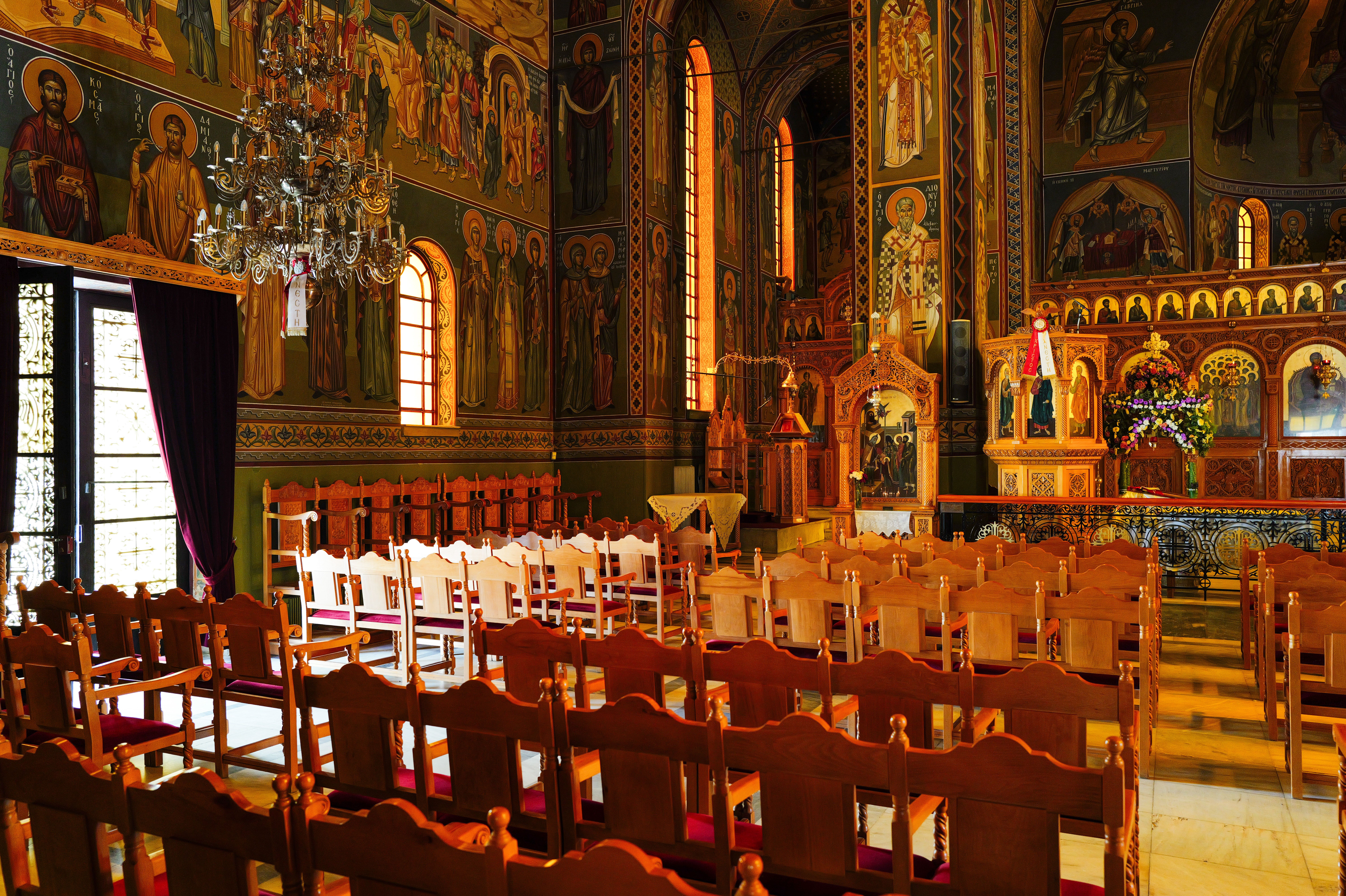 Ornate Interior of Orthodox Church with Iconography · Free Stock Photo