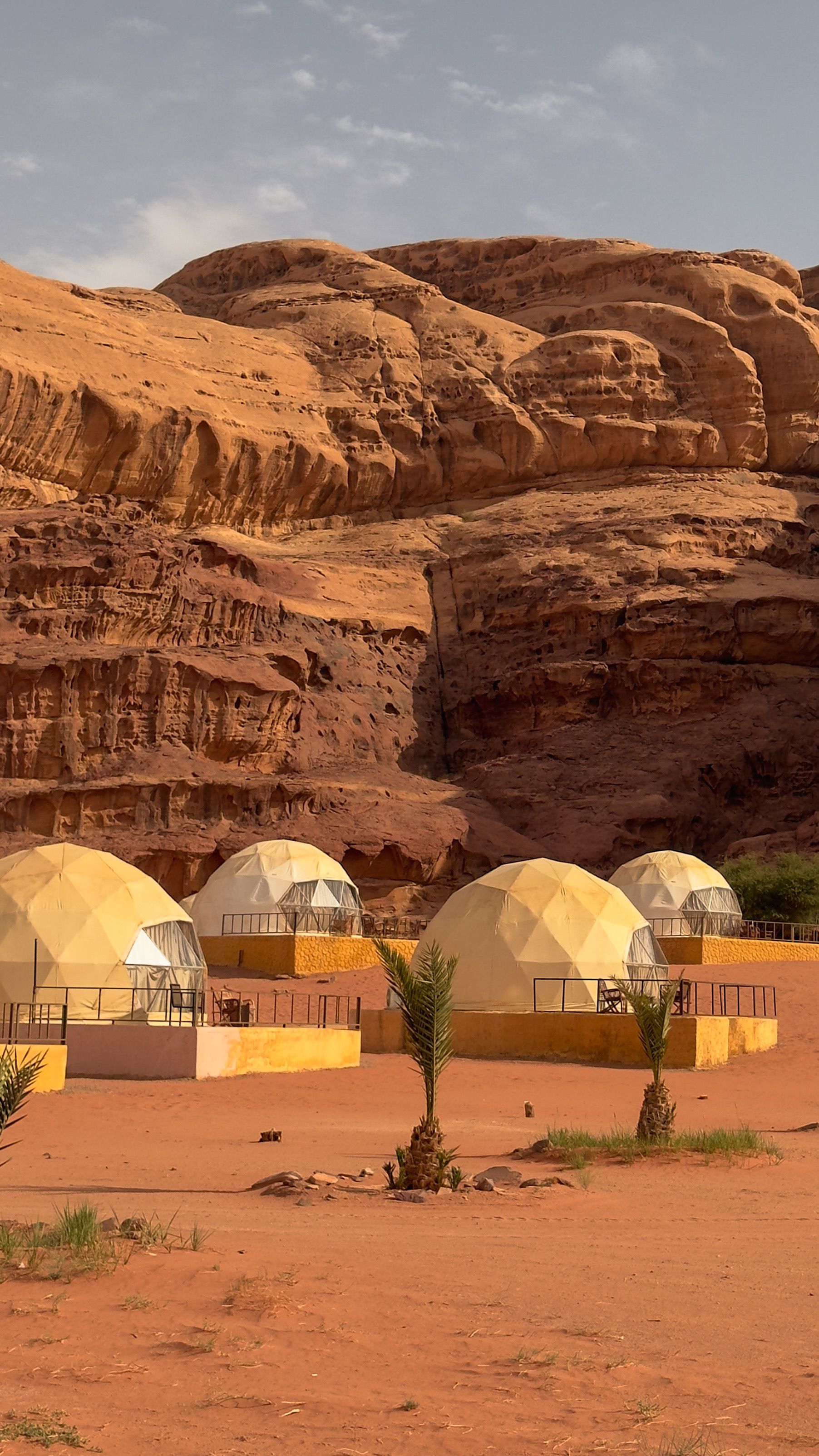 Geodesic Domes in the Scenic Desert of Aqaba · Free Stock Photo