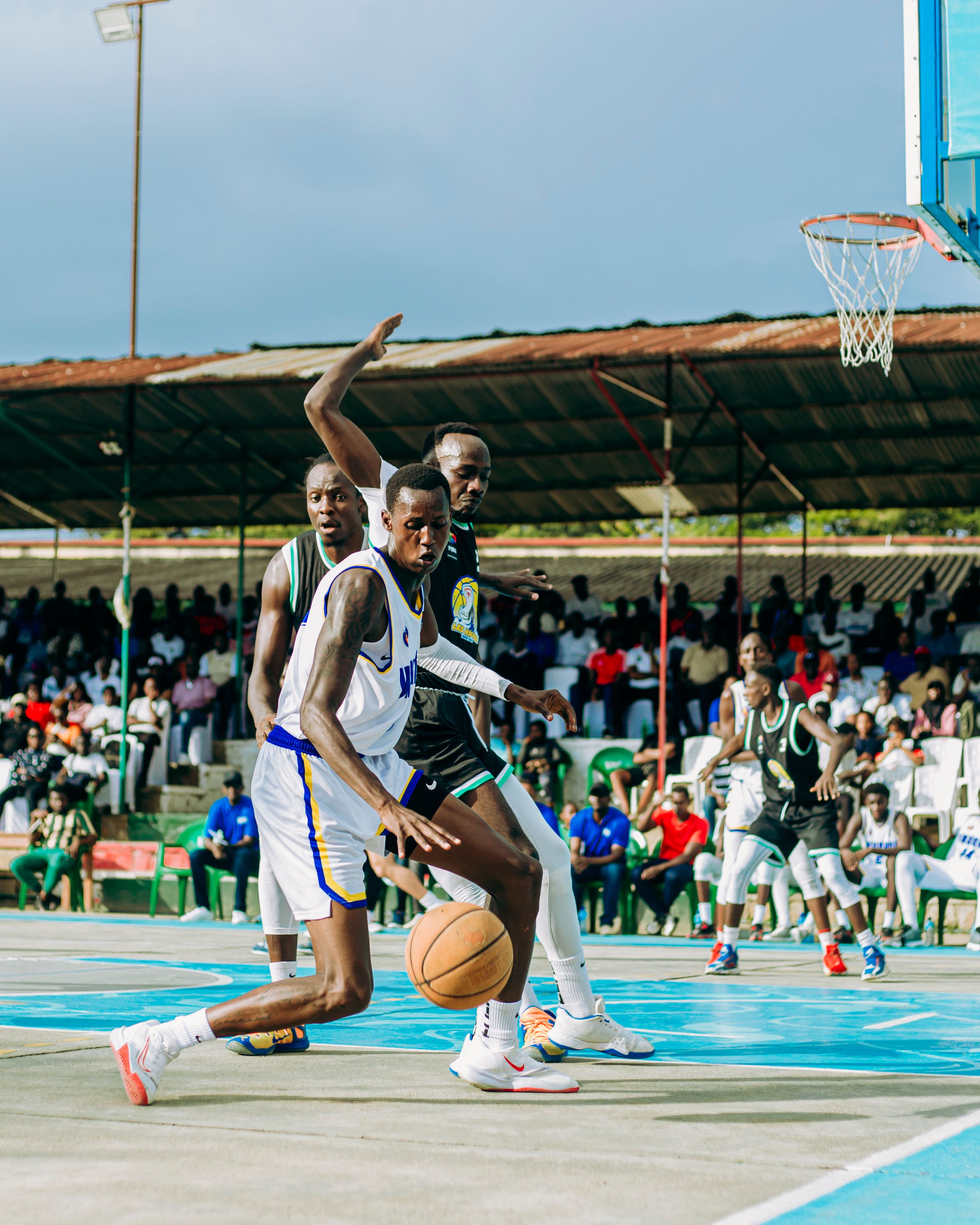 Basketball Players In Action Photos, Download The BEST Free Basketball ...
