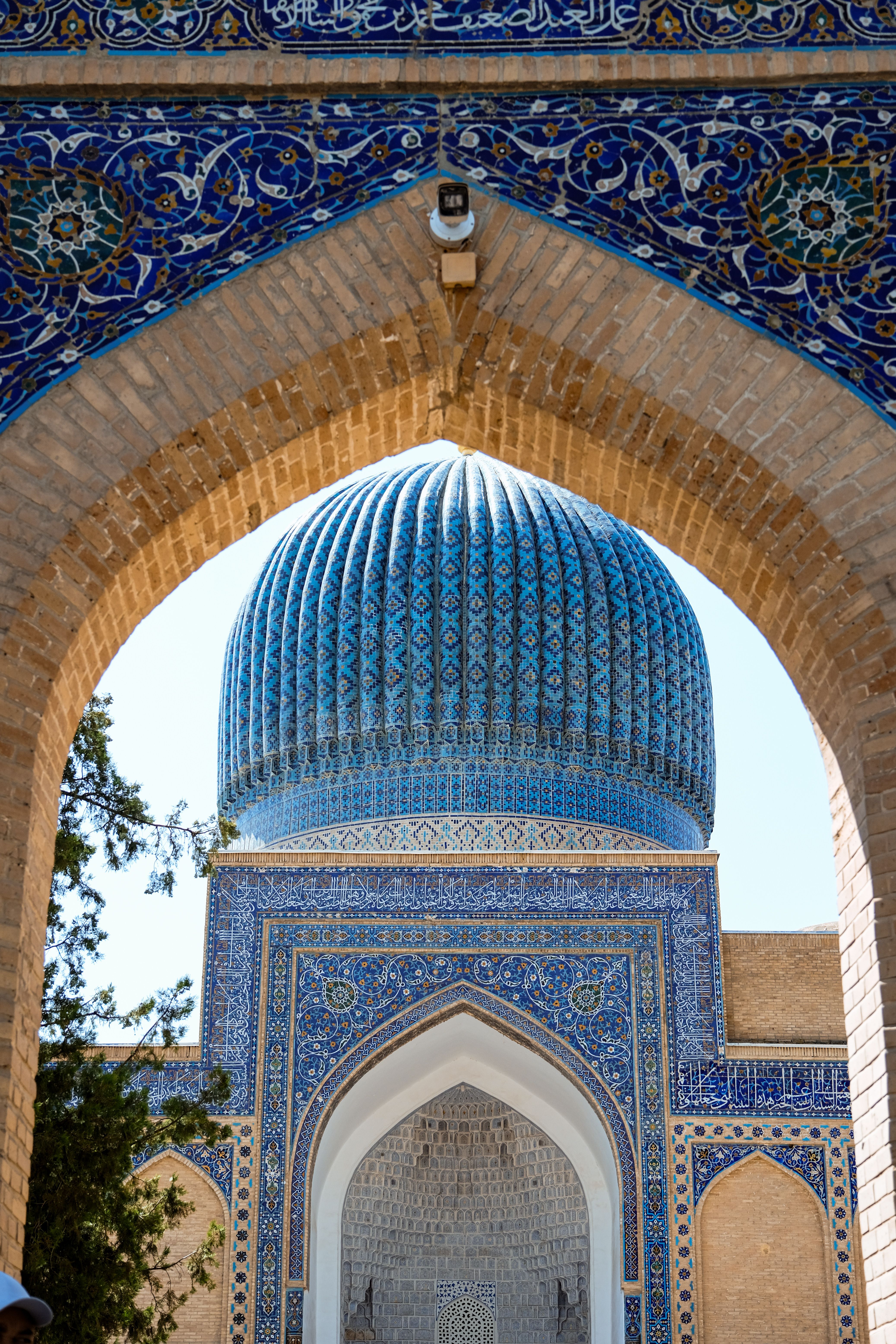 Majestic Intricate Blue Dome of Samarkand Mosque · Free Stock Photo