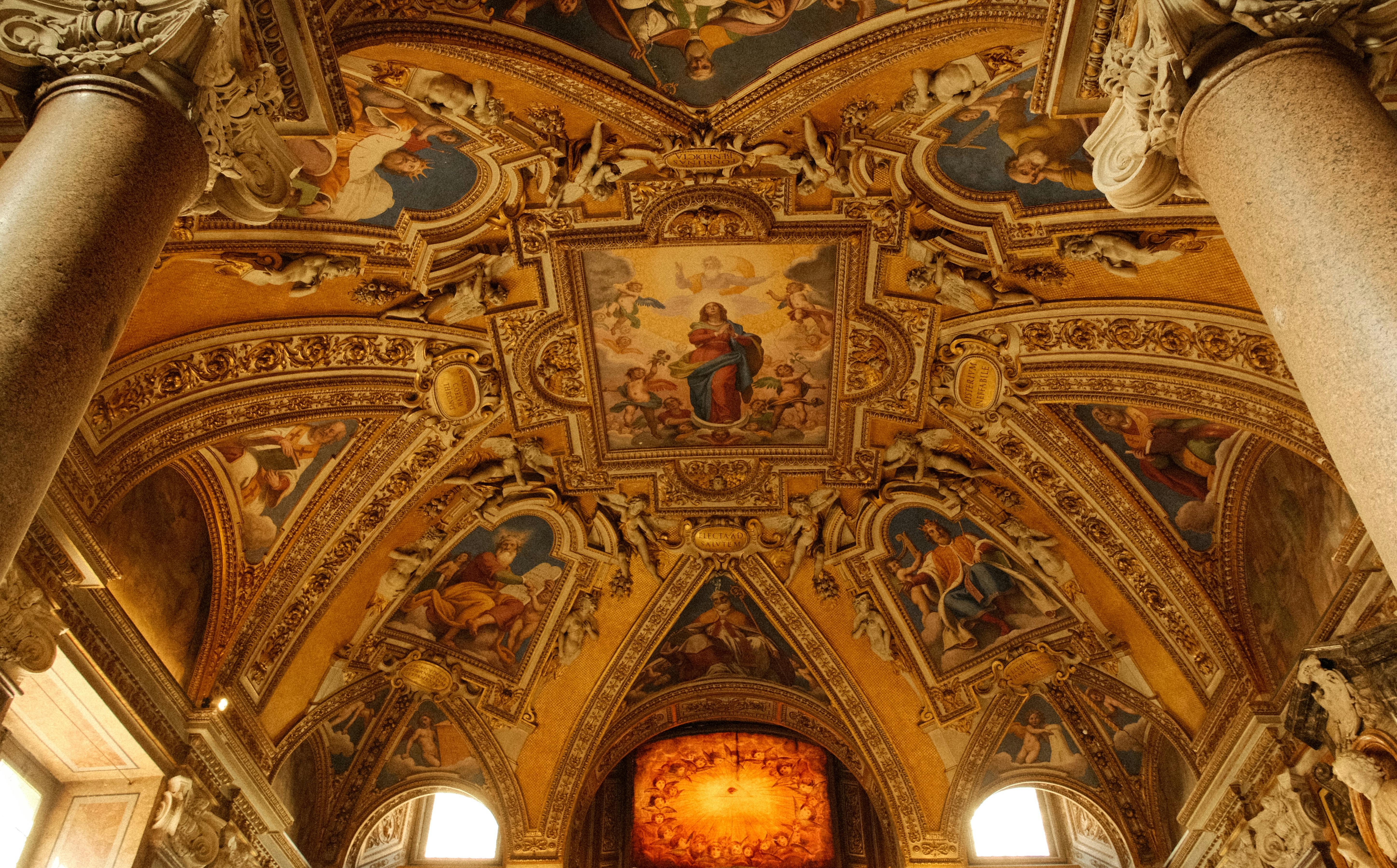 Ornate Renaissance Ceiling in Roman Church · Free Stock Photo