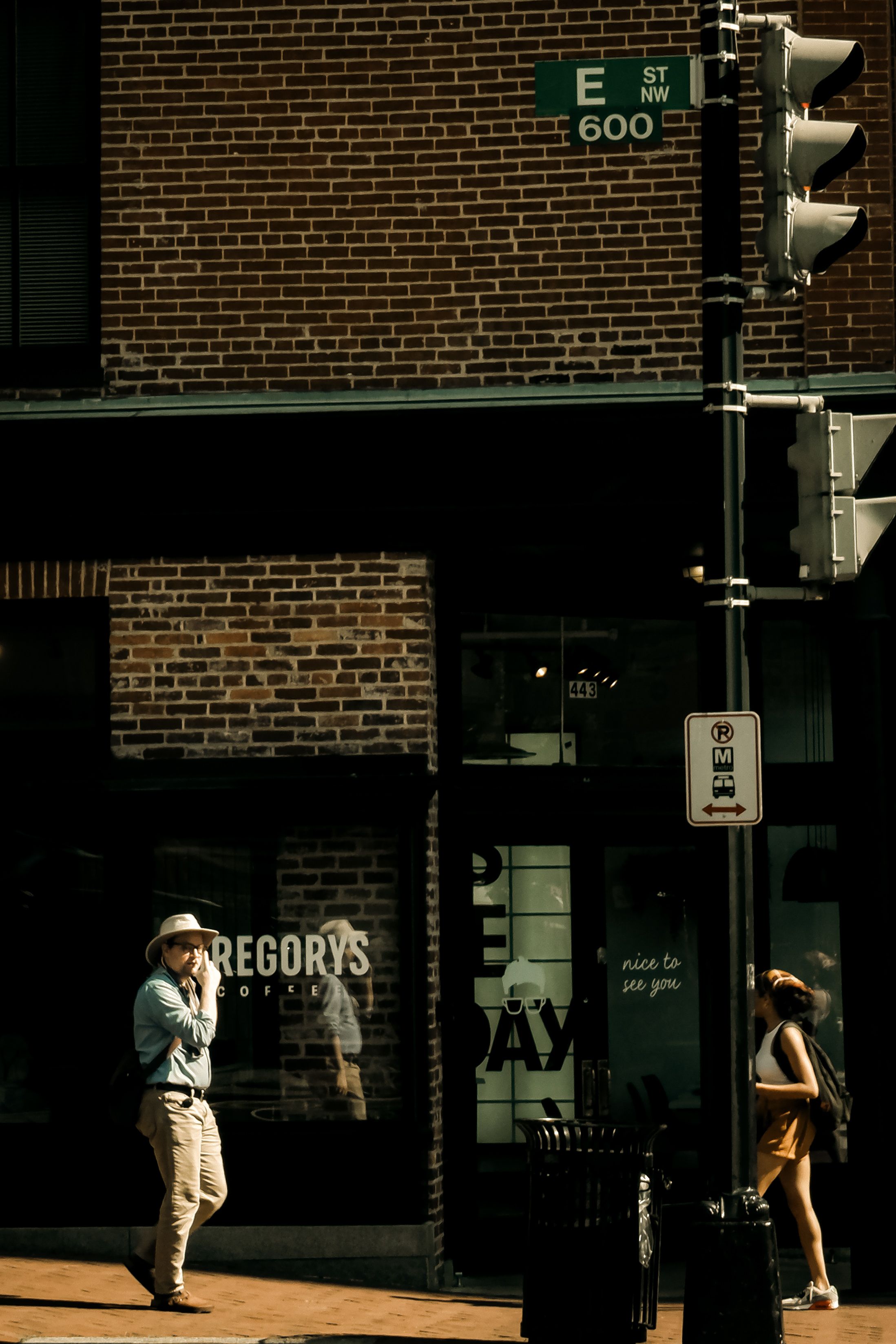 Urban Street Scene Outside Gregorys Coffee Shop · Free Stock Photo