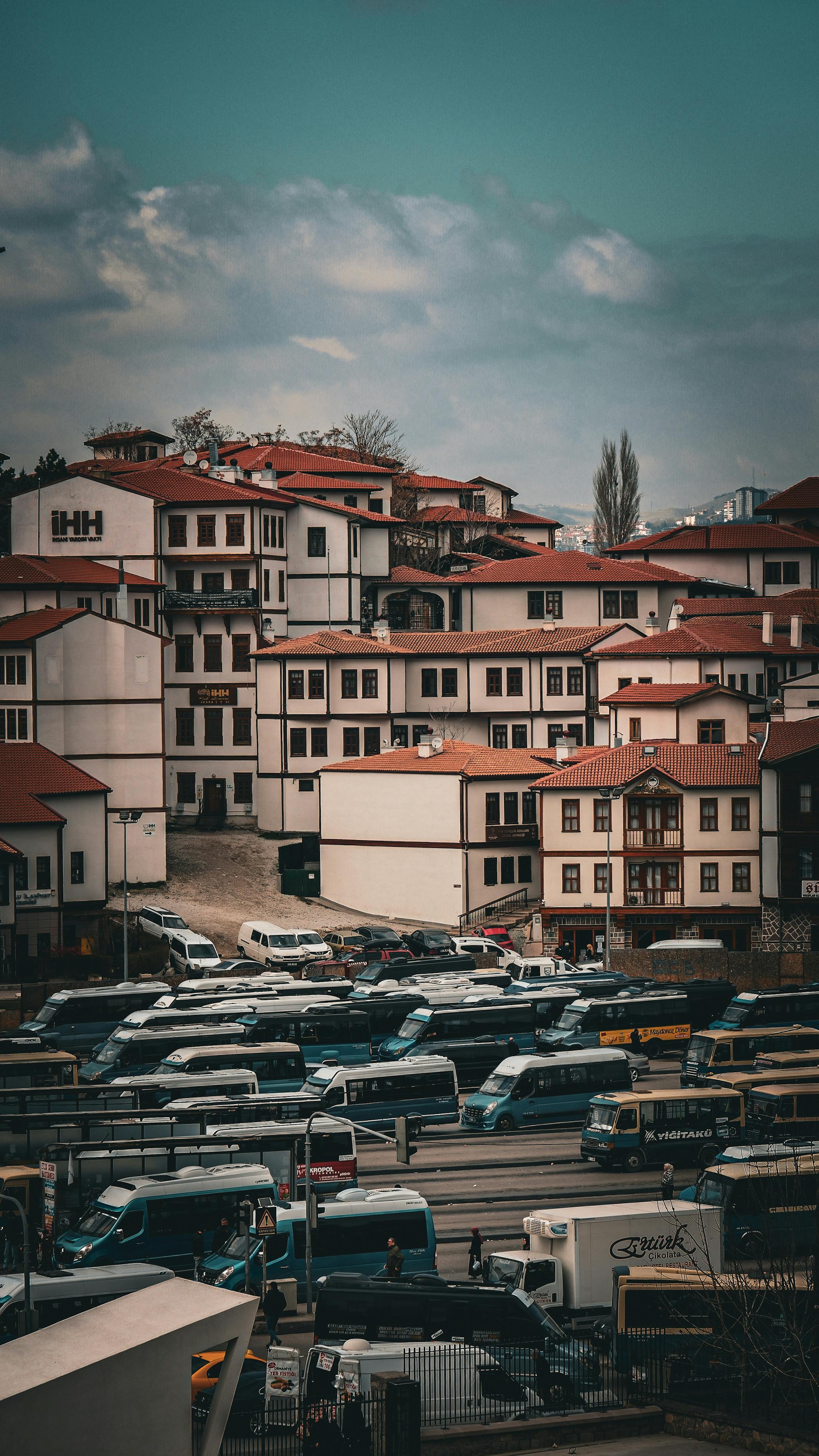 Historic Buildings and Traffic in Ankara, Türkiye · Free Stock Photo