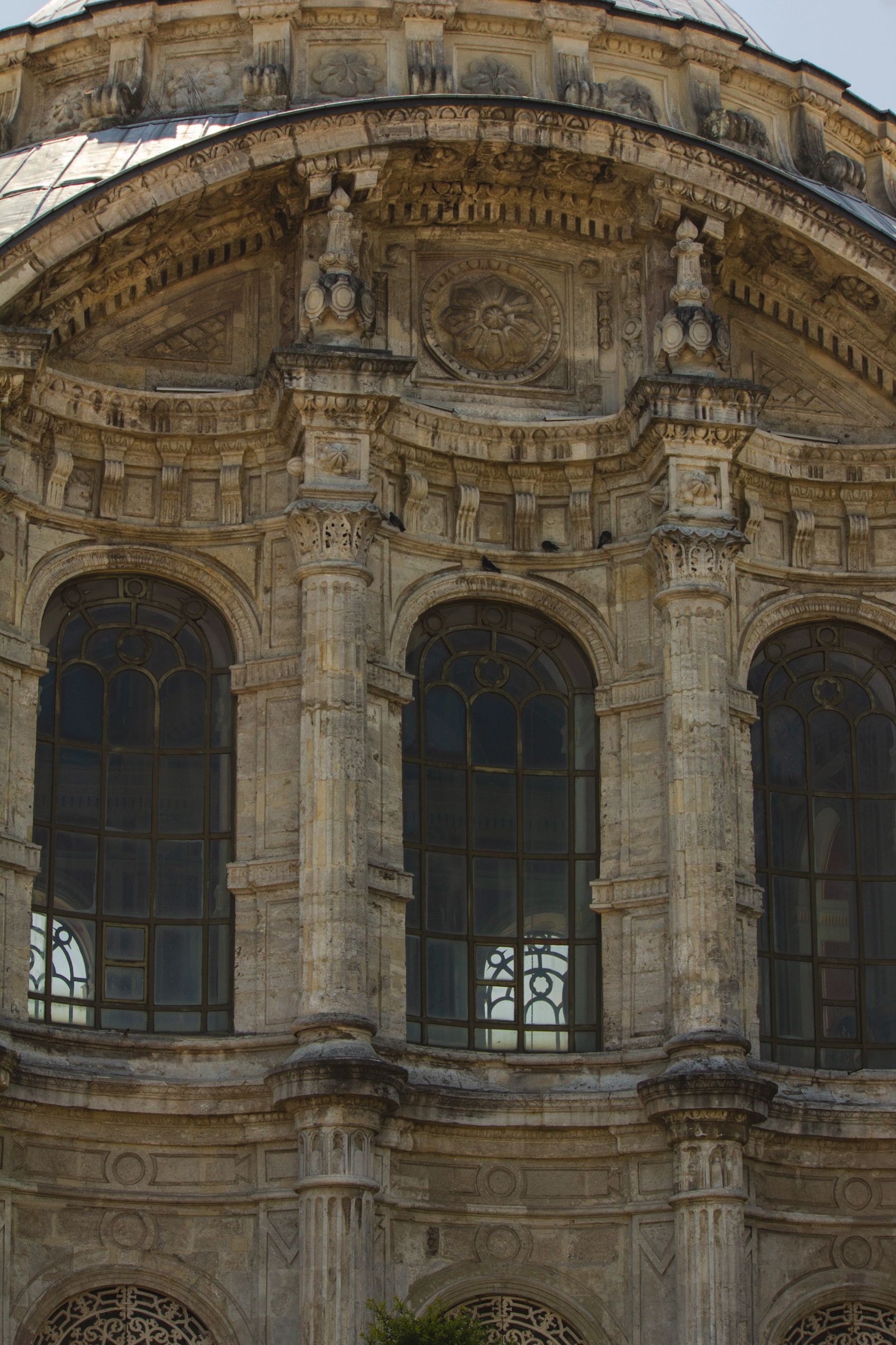 Ornate Exterior of Historic Architectural Structure · Free Stock Photo