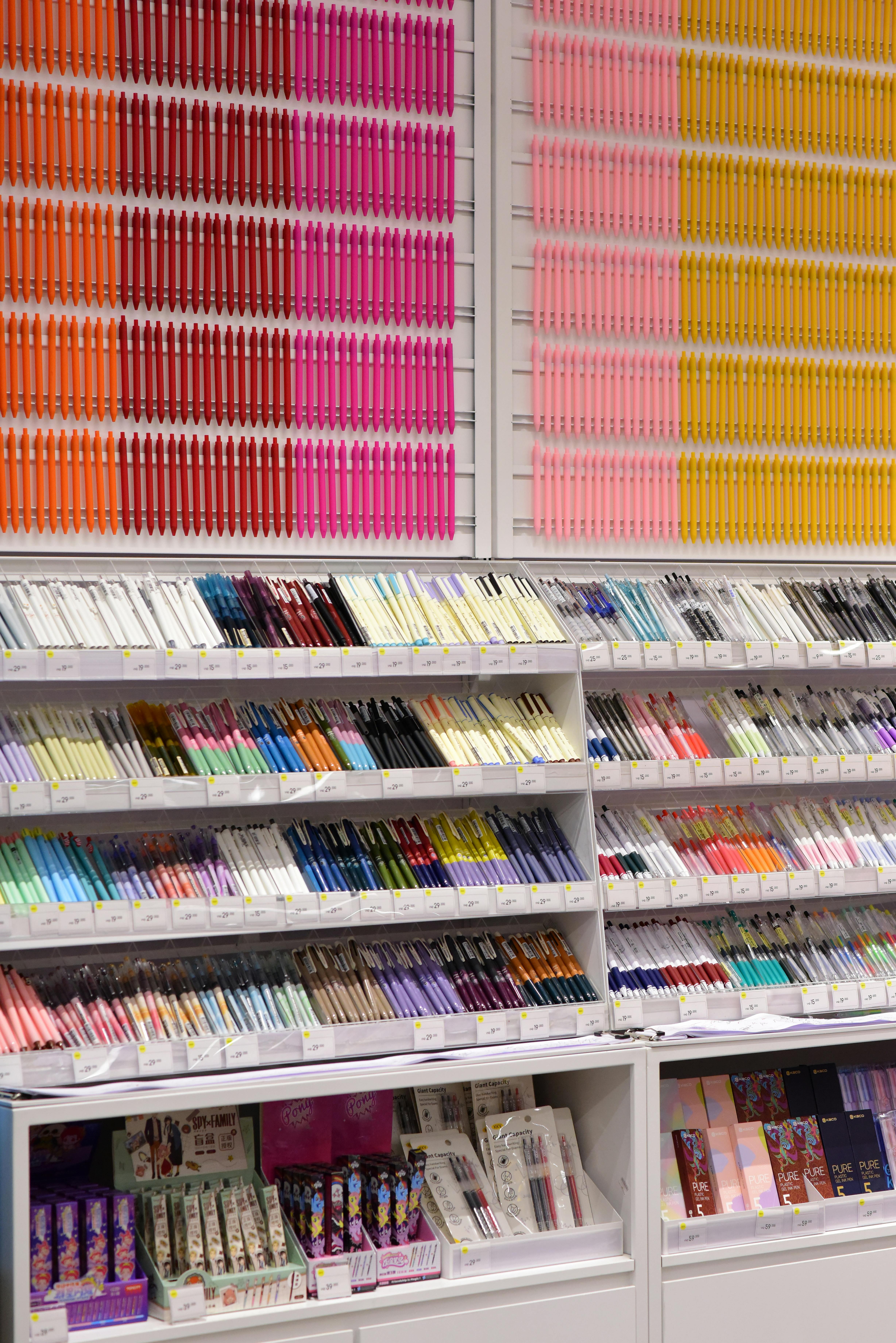 Pens Images Photos, Download The BEST Free Pens Images Stock Photos ...