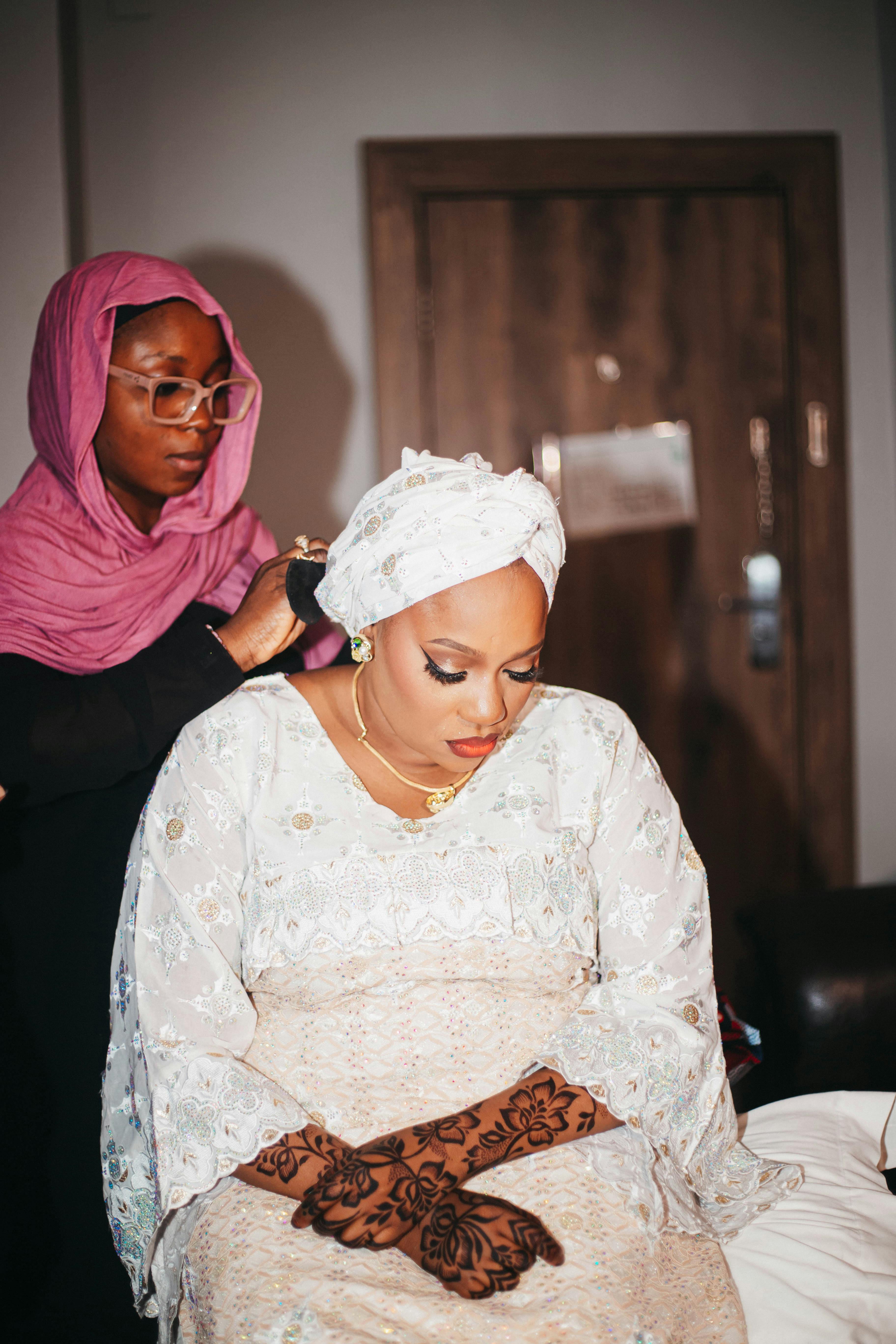 Merak Hijab Photos, Download The BEST Free Merak Hijab Stock Photos ...