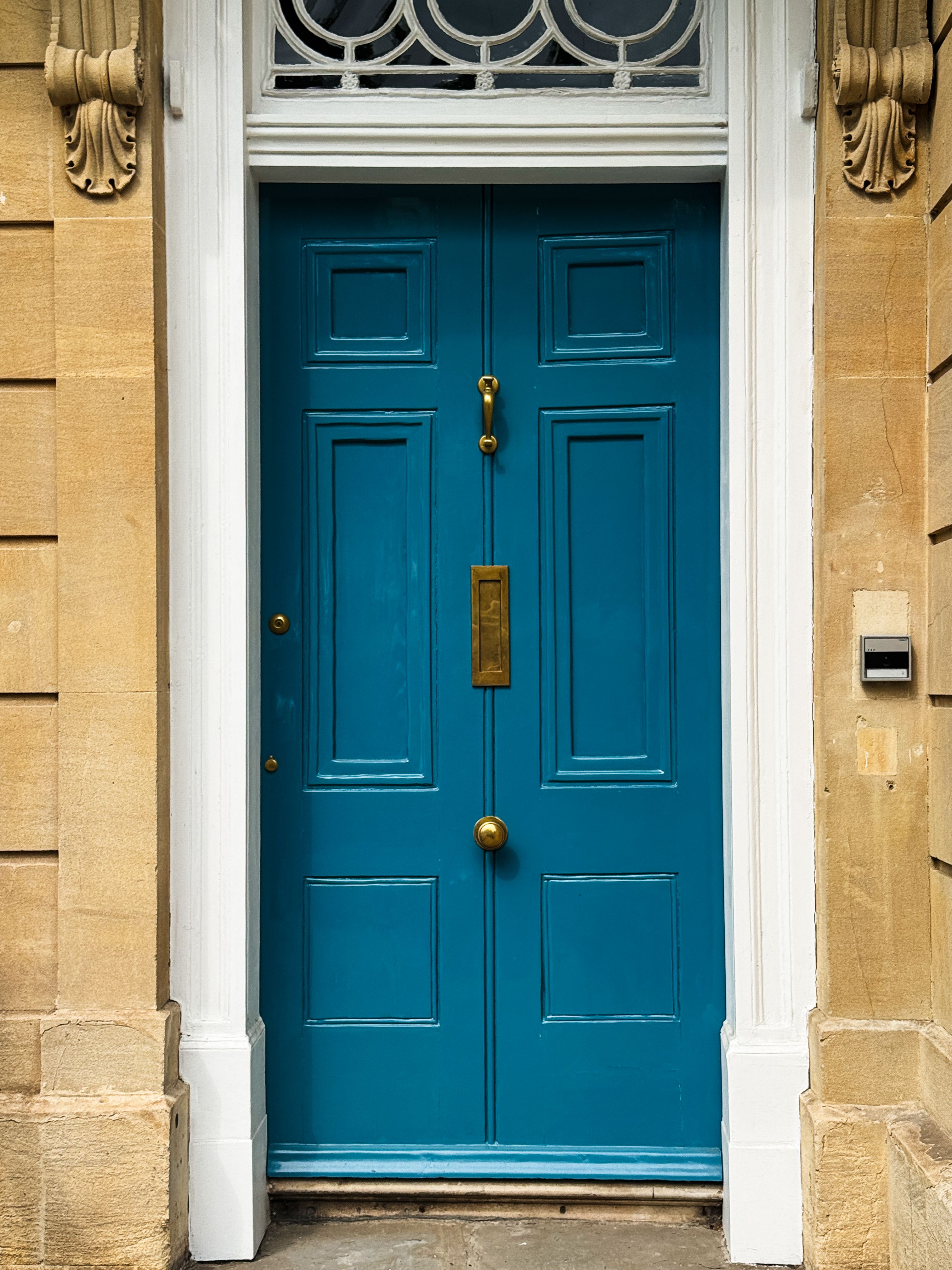 Elegant Blue Doorway in Historic Regency Architecture · Free Stock Photo