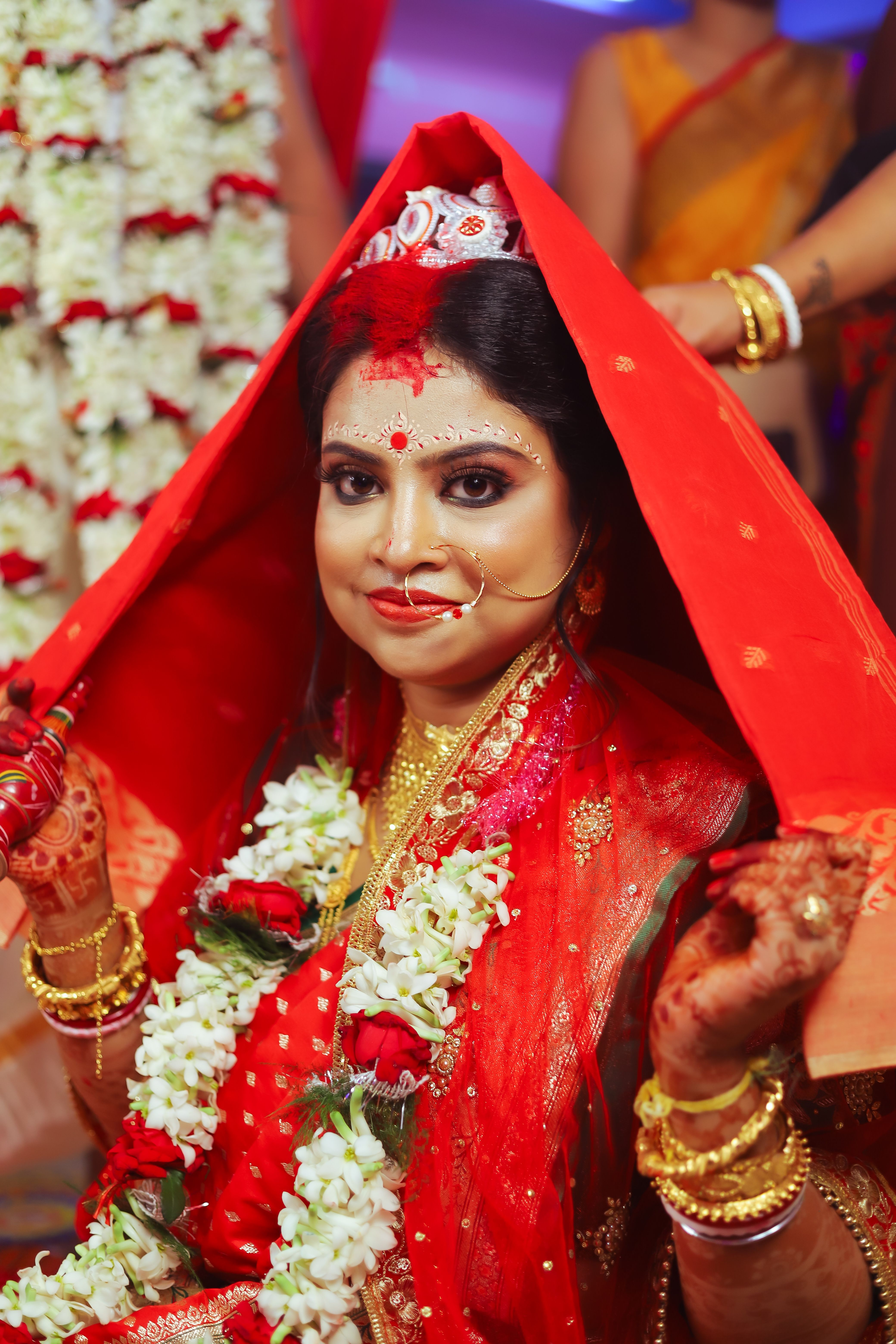 Beautiful Bride in Traditional Indian Wedding Attire · Free Stock Photo