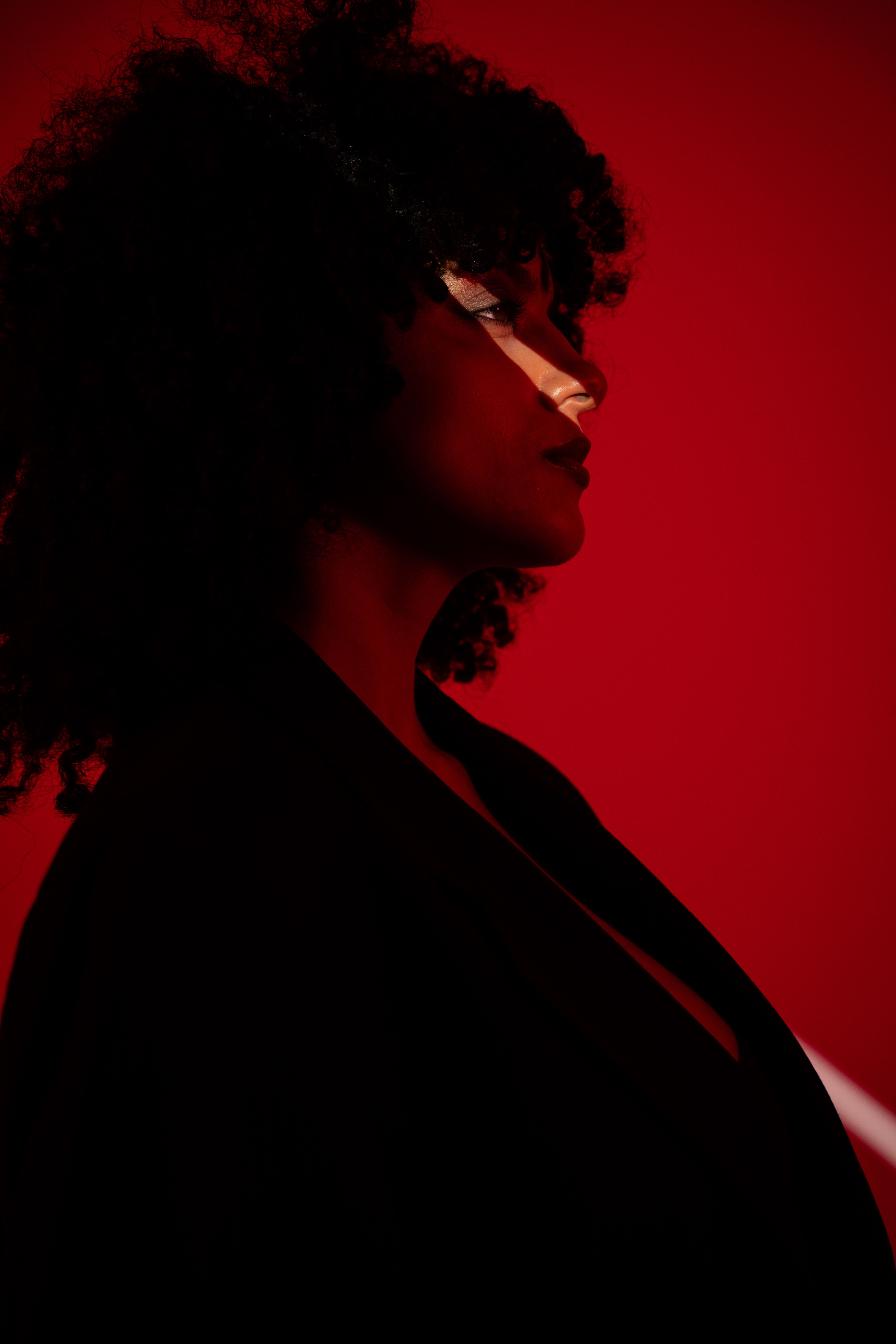 Portrait Photography of Woman Looking Up · Free Stock Photo