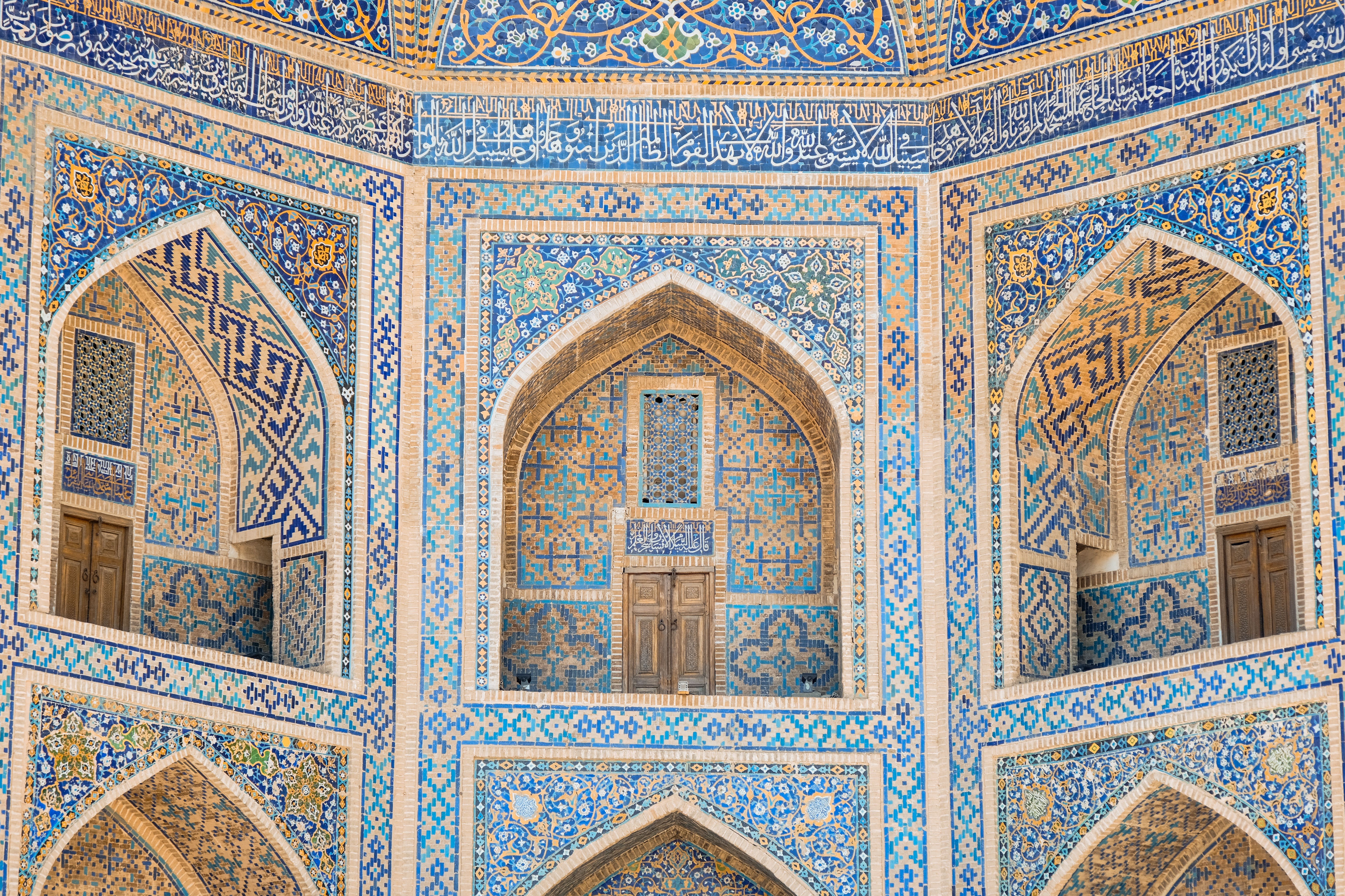 Intricate Blue Mosque Architecture, Isfahan · Free Stock Photo