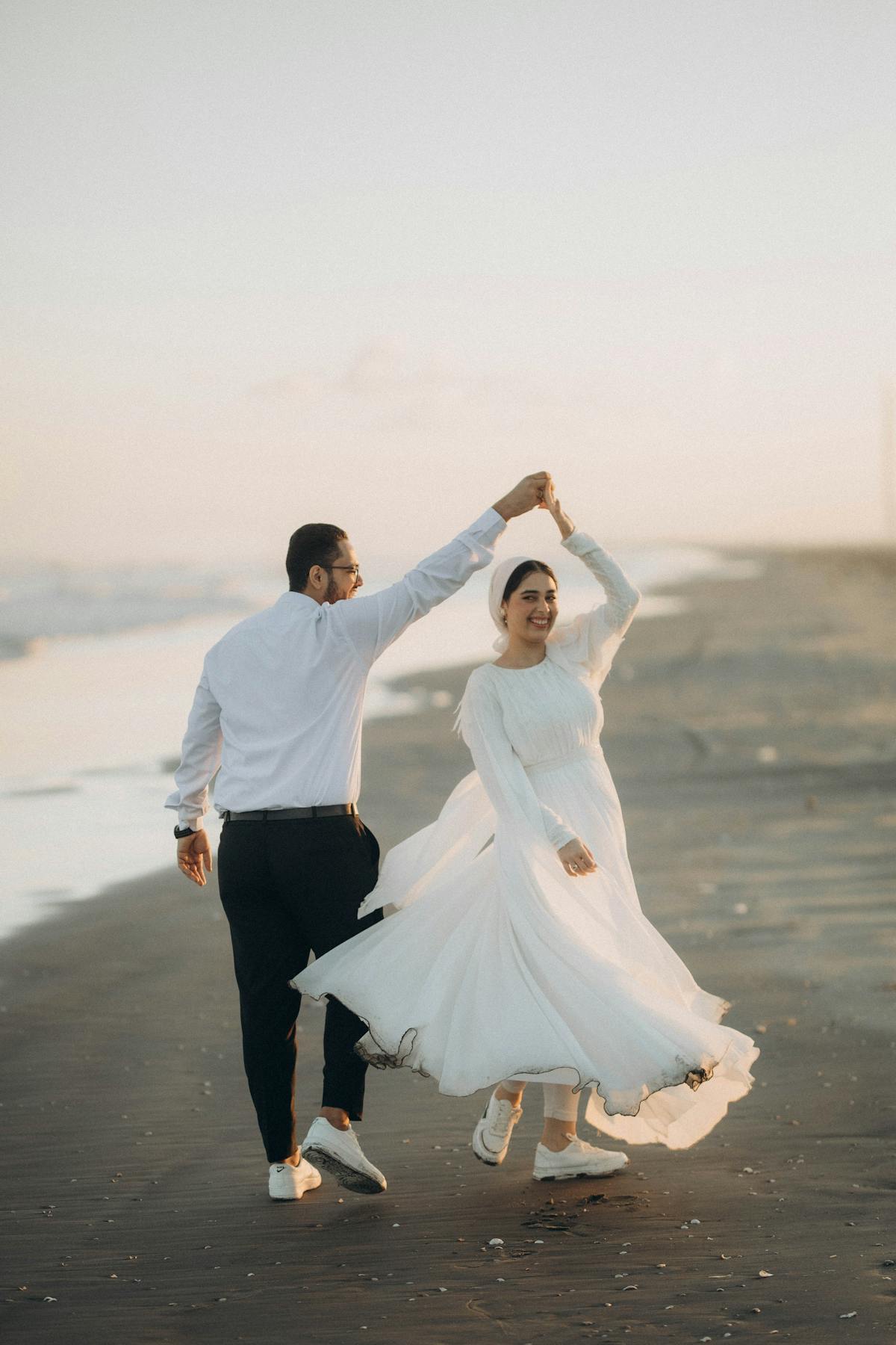 Money Dance Wedding Photos, Download The BEST Free Money Dance Wedding ...