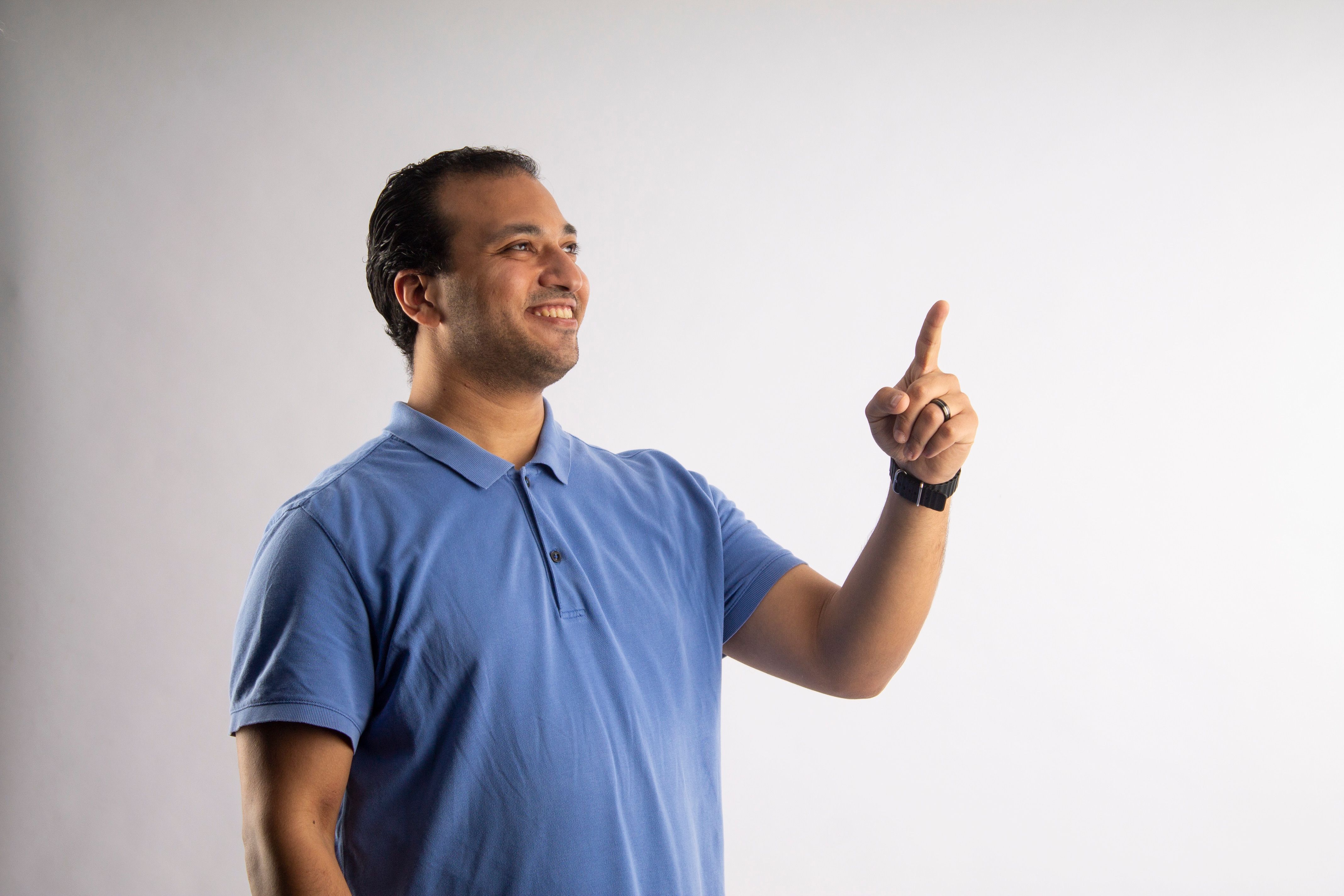 A Man Looking Left And Right Photos, Download The BEST Free A Man ...