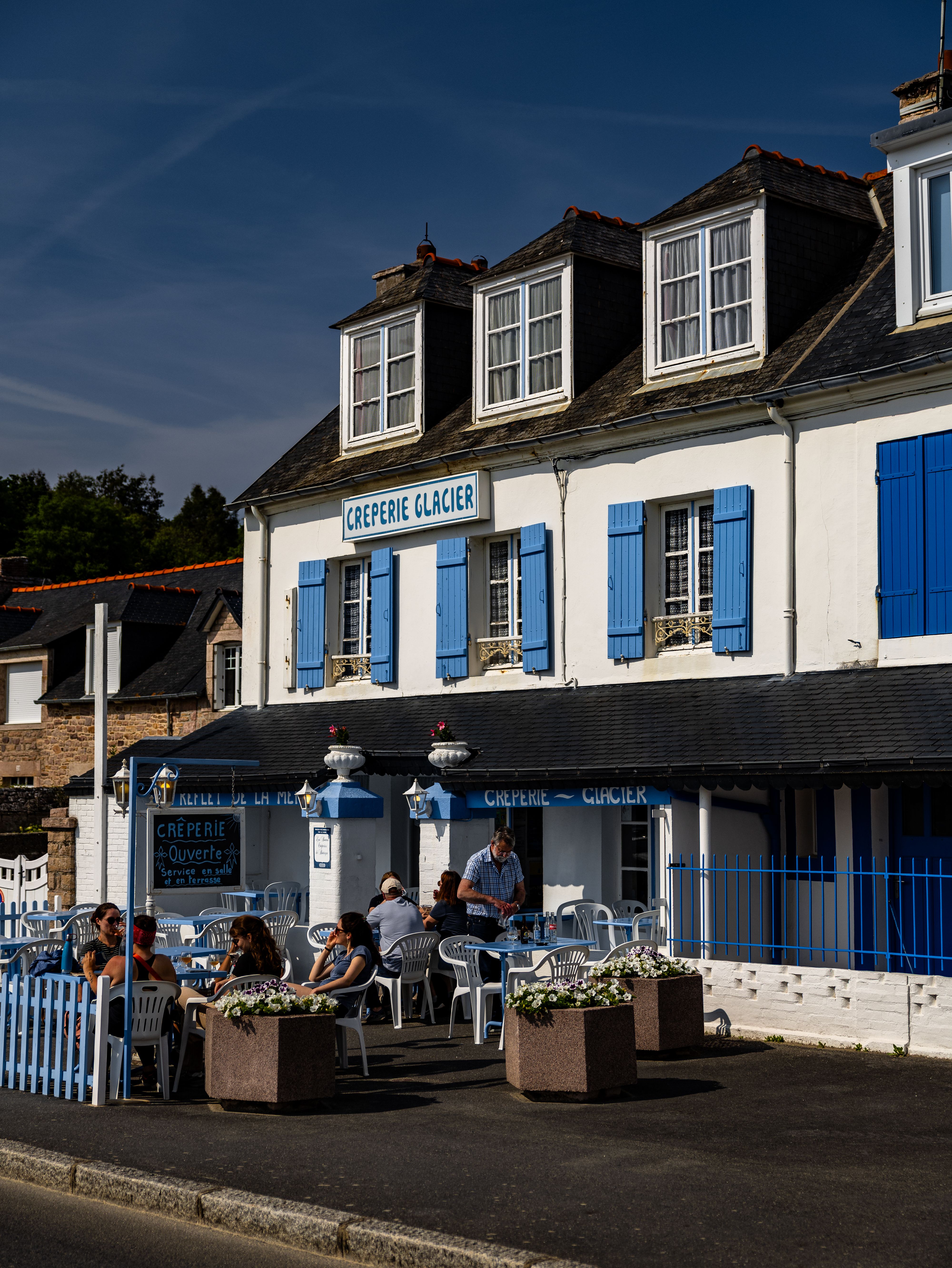 Charming French Creperie with Outdoor Seating · Free Stock Photo