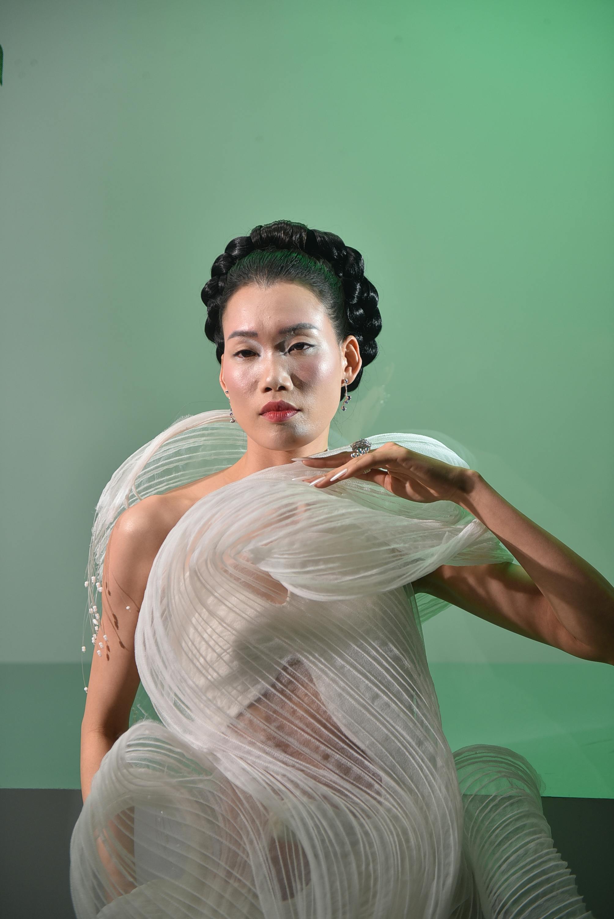 Female Shoot Photos, Download The BEST Free Female Shoot Stock Photos ...