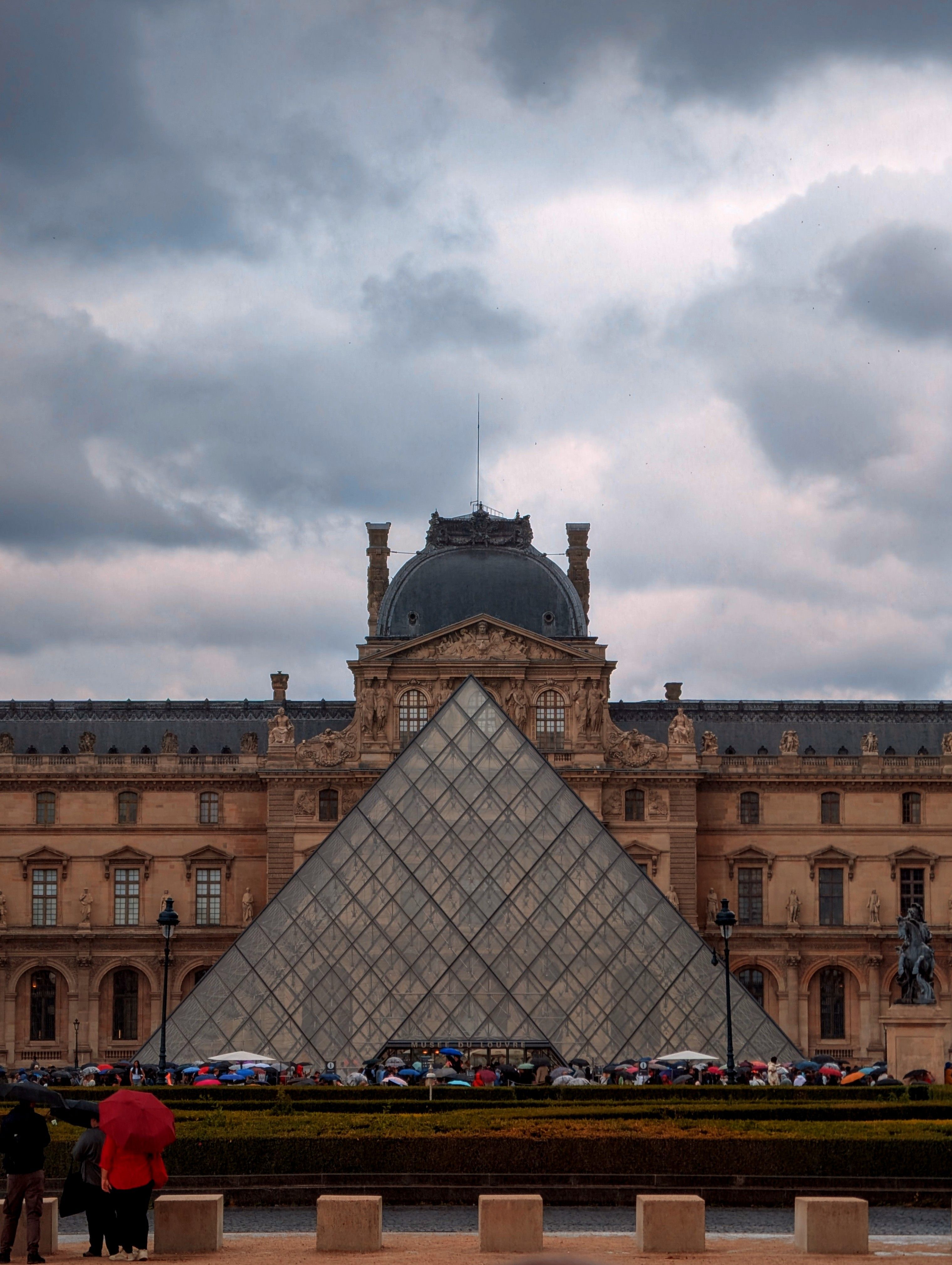 Iconic Louvre Museum Pyramid in Paris · Free Stock Photo