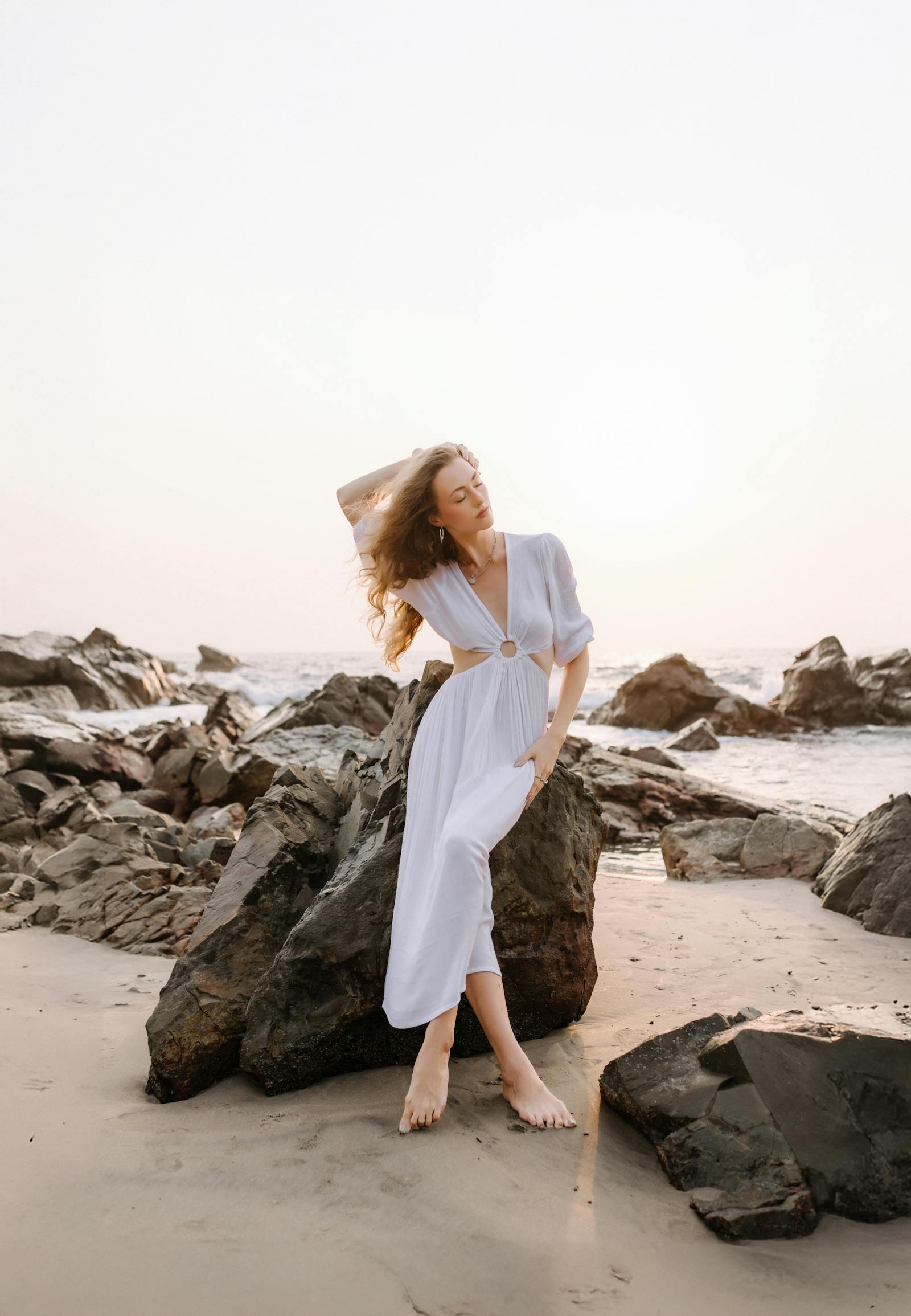 Scantly Dressed Women Photos, Download The BEST Free Scantly Dressed ...