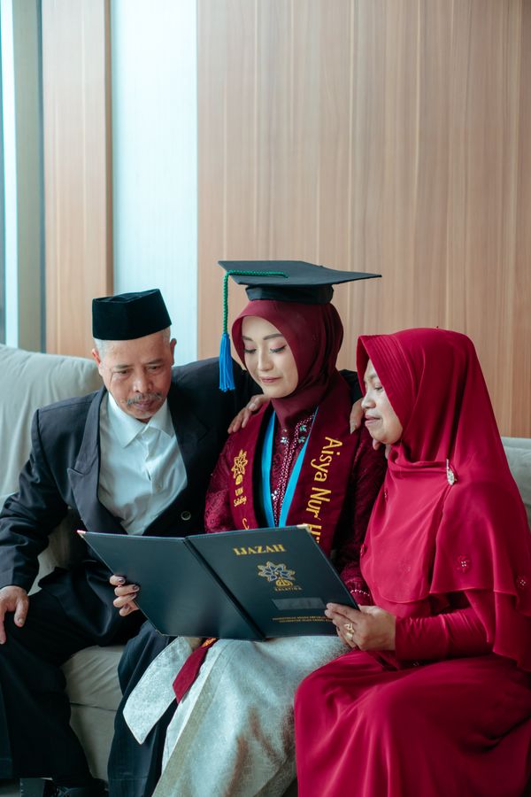 Graduation Family Photos, Download The BEST Free Graduation Family ...