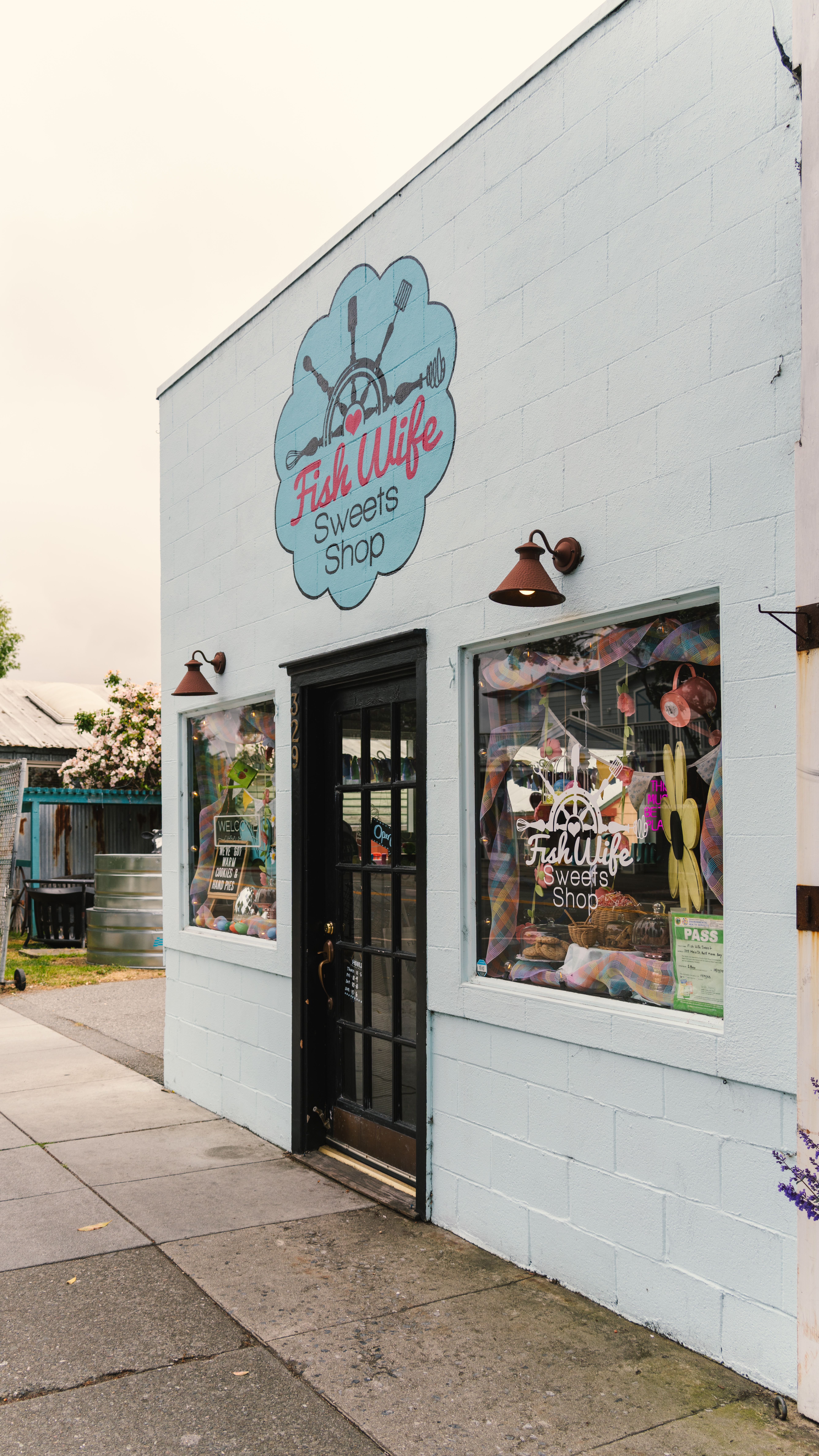 Charming Sweet Shop in Half Moon Bay · Free Stock Photo