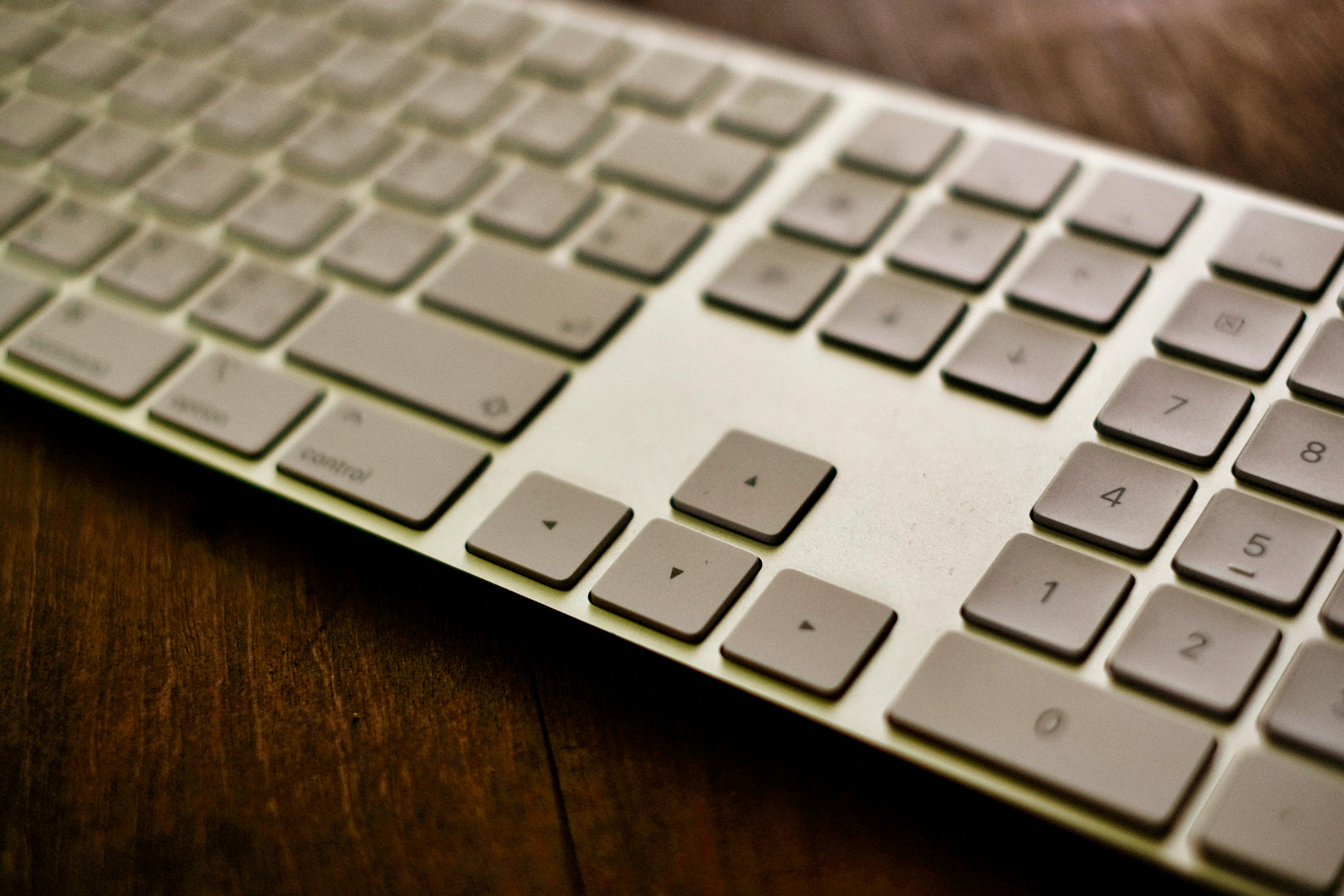 White Computer Keyboard · Free Stock Photo