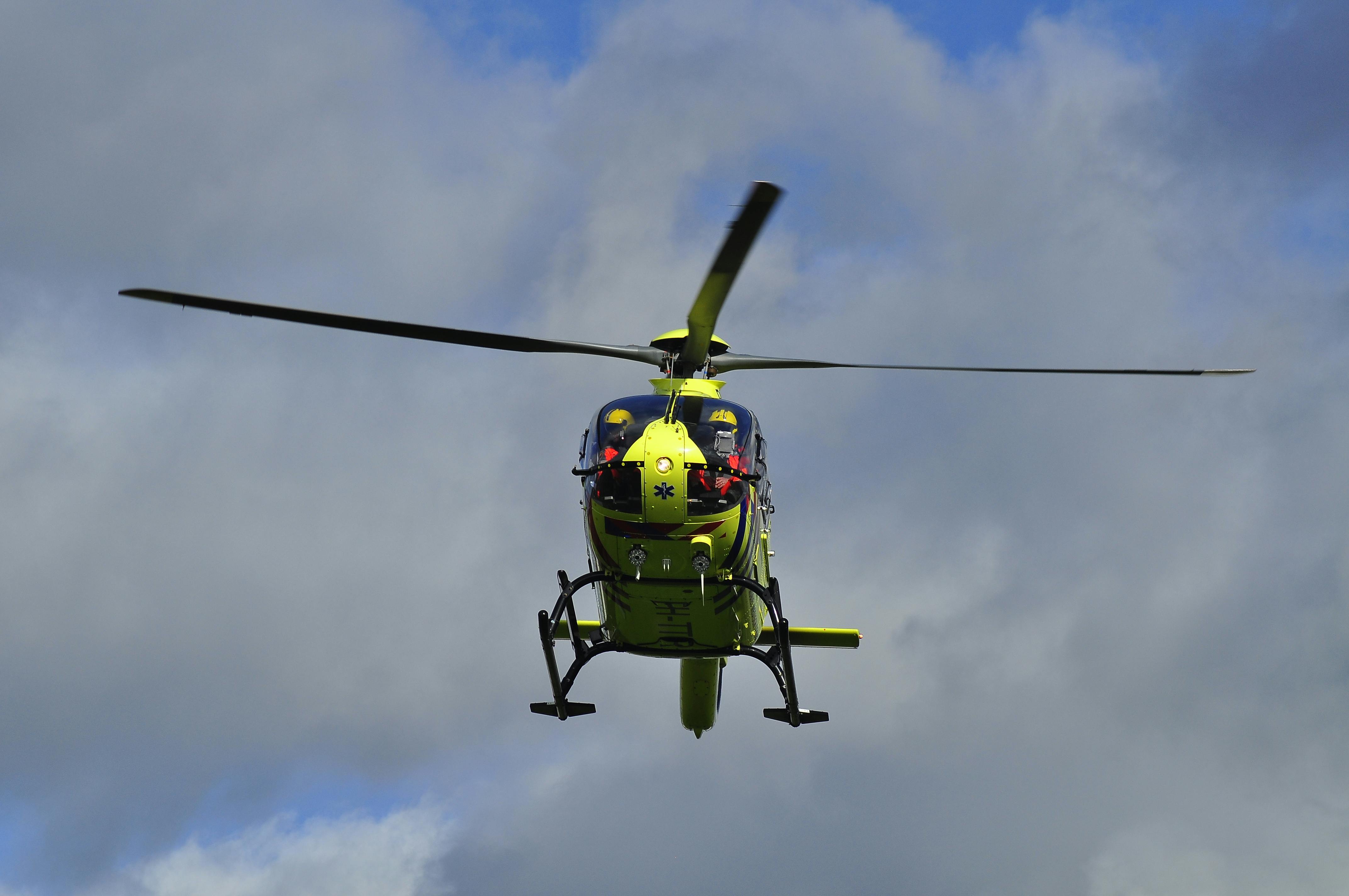 Oude Helicopter Photos, Download The BEST Free Oude Helicopter Stock ...