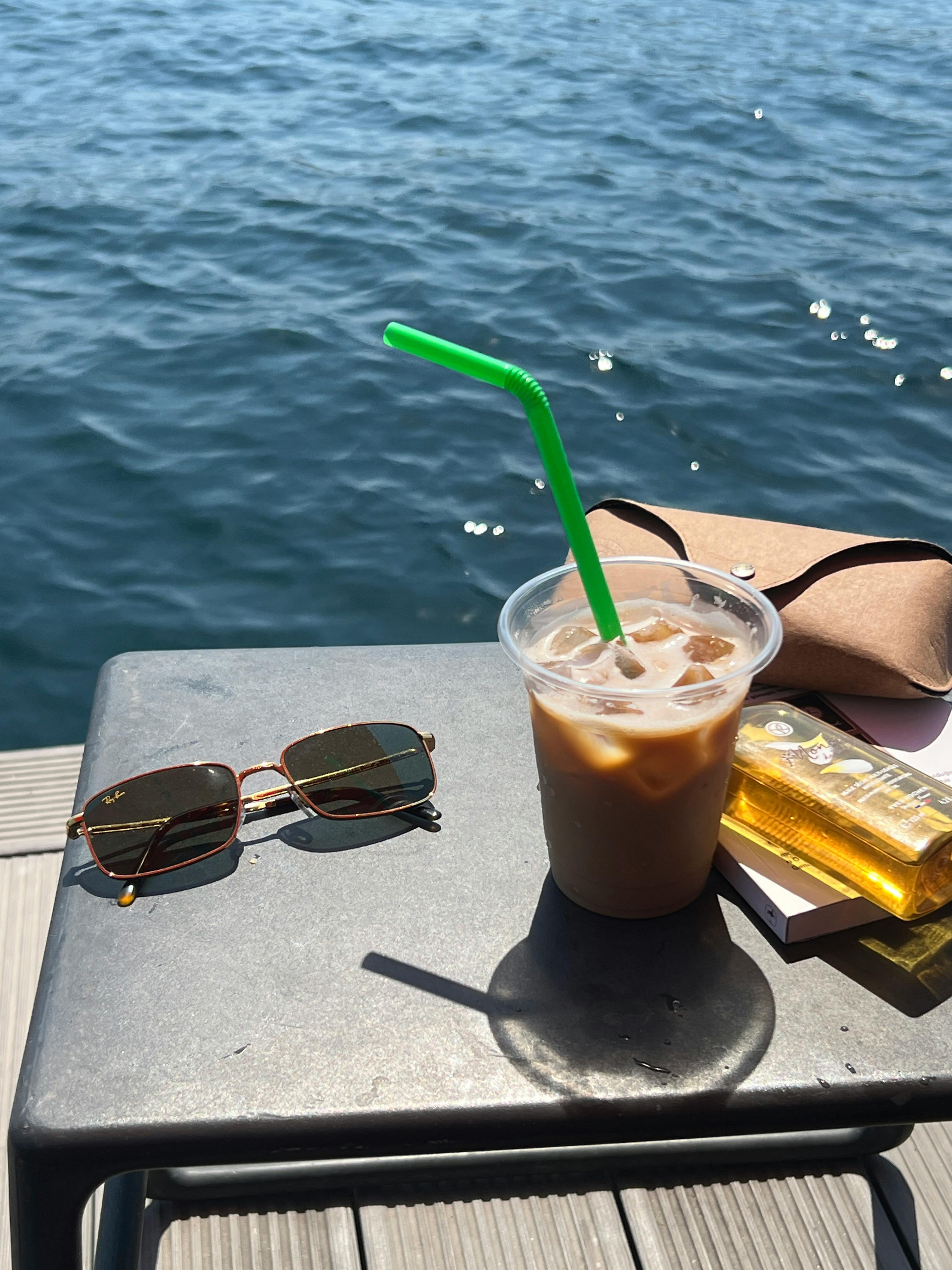 Lab Chill Photos, Download The BEST Free Lab Chill Stock Photos & HD Images