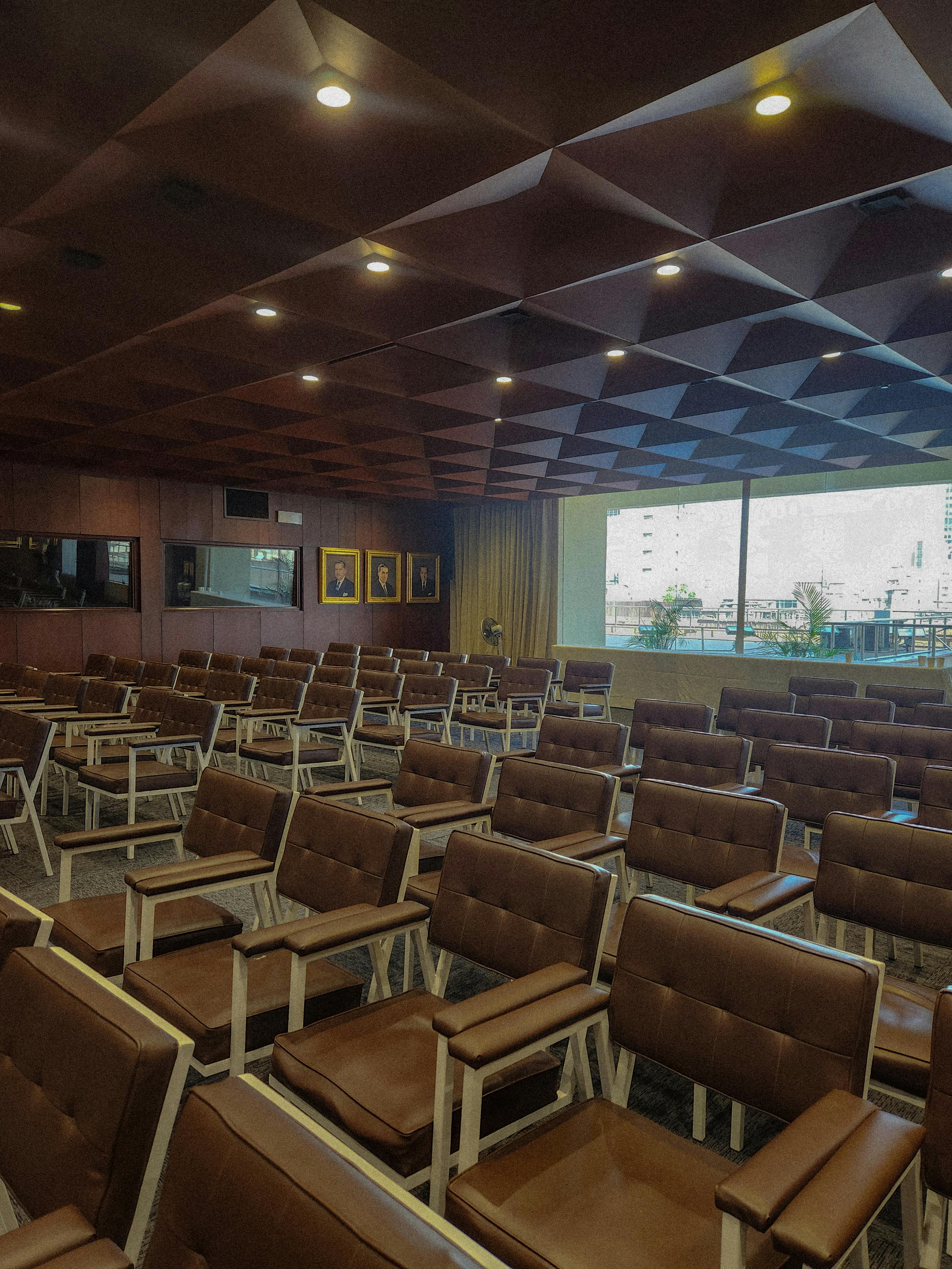 White Meeting Room Background Photos, Download The BEST Free White ...