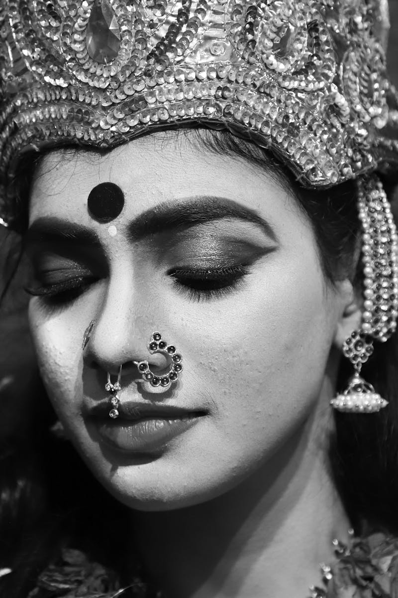 Indian Cleavage Photos, Download The BEST Free Indian Cleavage Stock ...