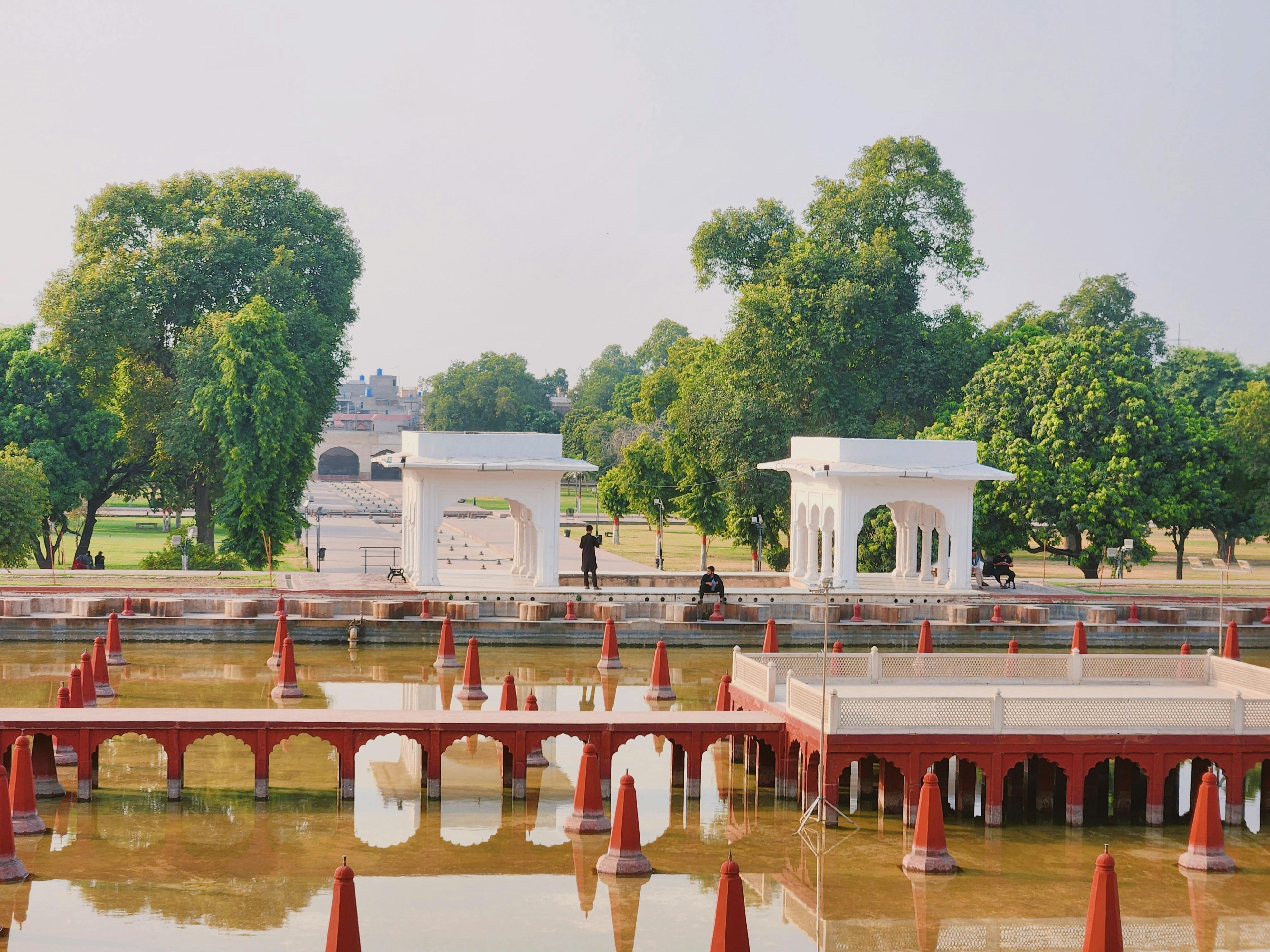 Serene View of Shalimar Gardens in Lahore · Free Stock Photo