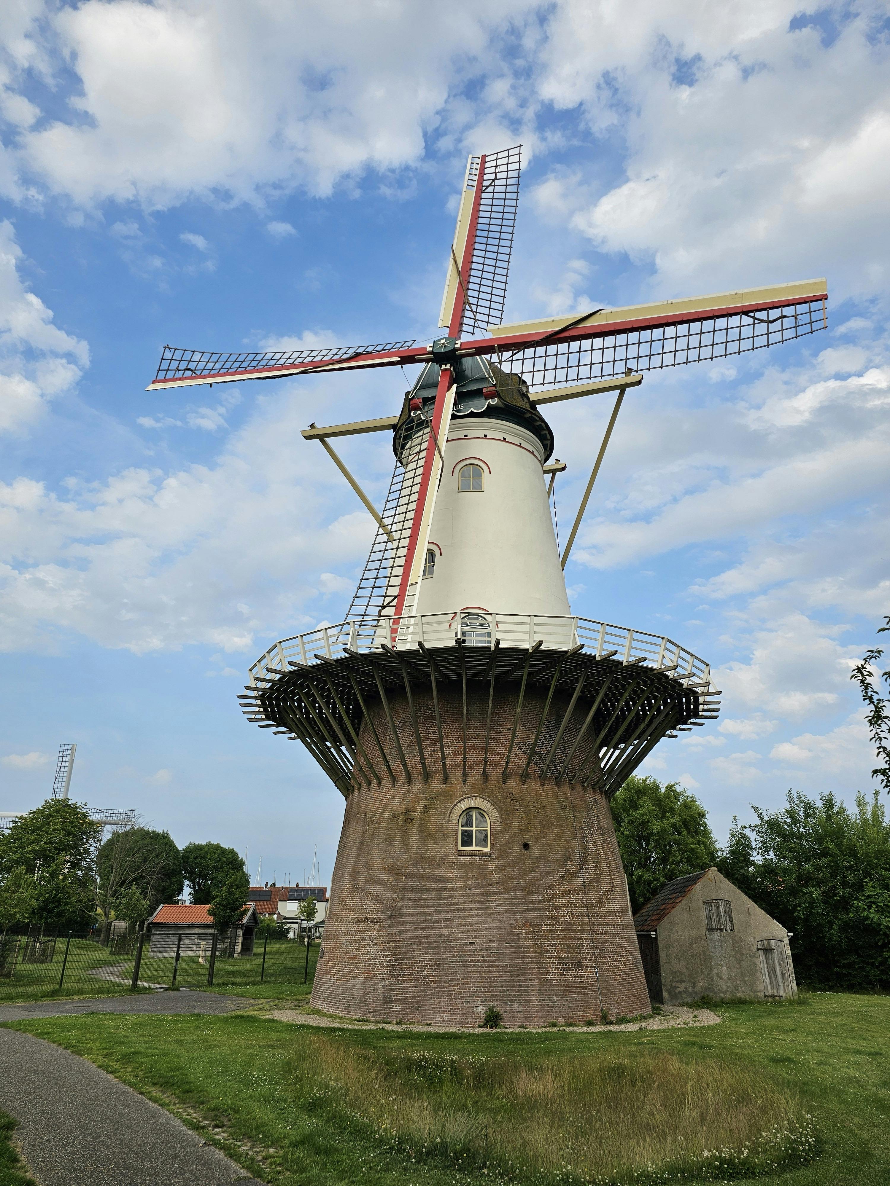 Indian+Hotwife+Shamy+Laura+Teen+Age+Cafe+Boy+Dare+Part+1 Photos ...