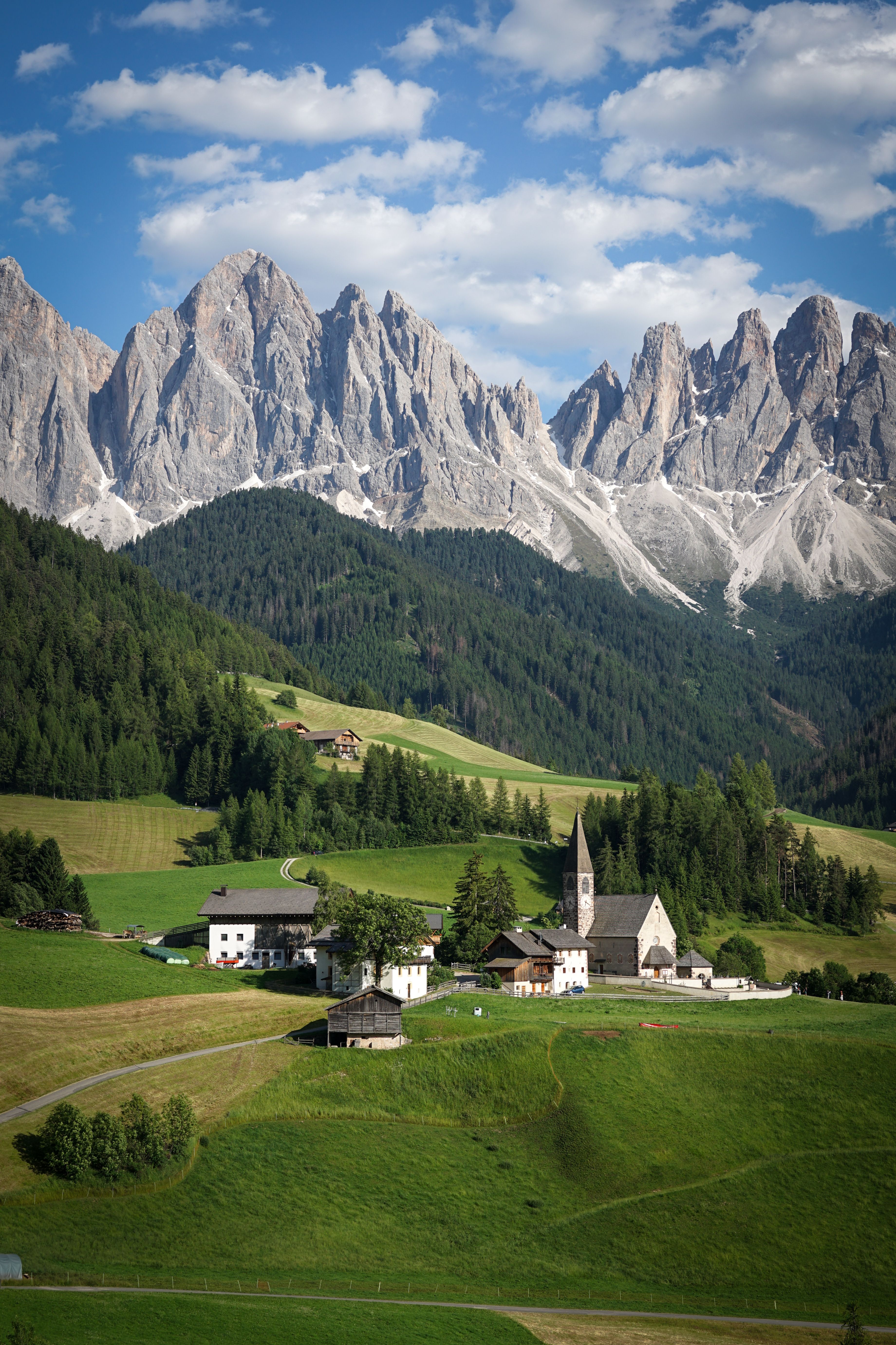 Idyllic Alpine Village in Italian Dolomites · Free Stock Photo