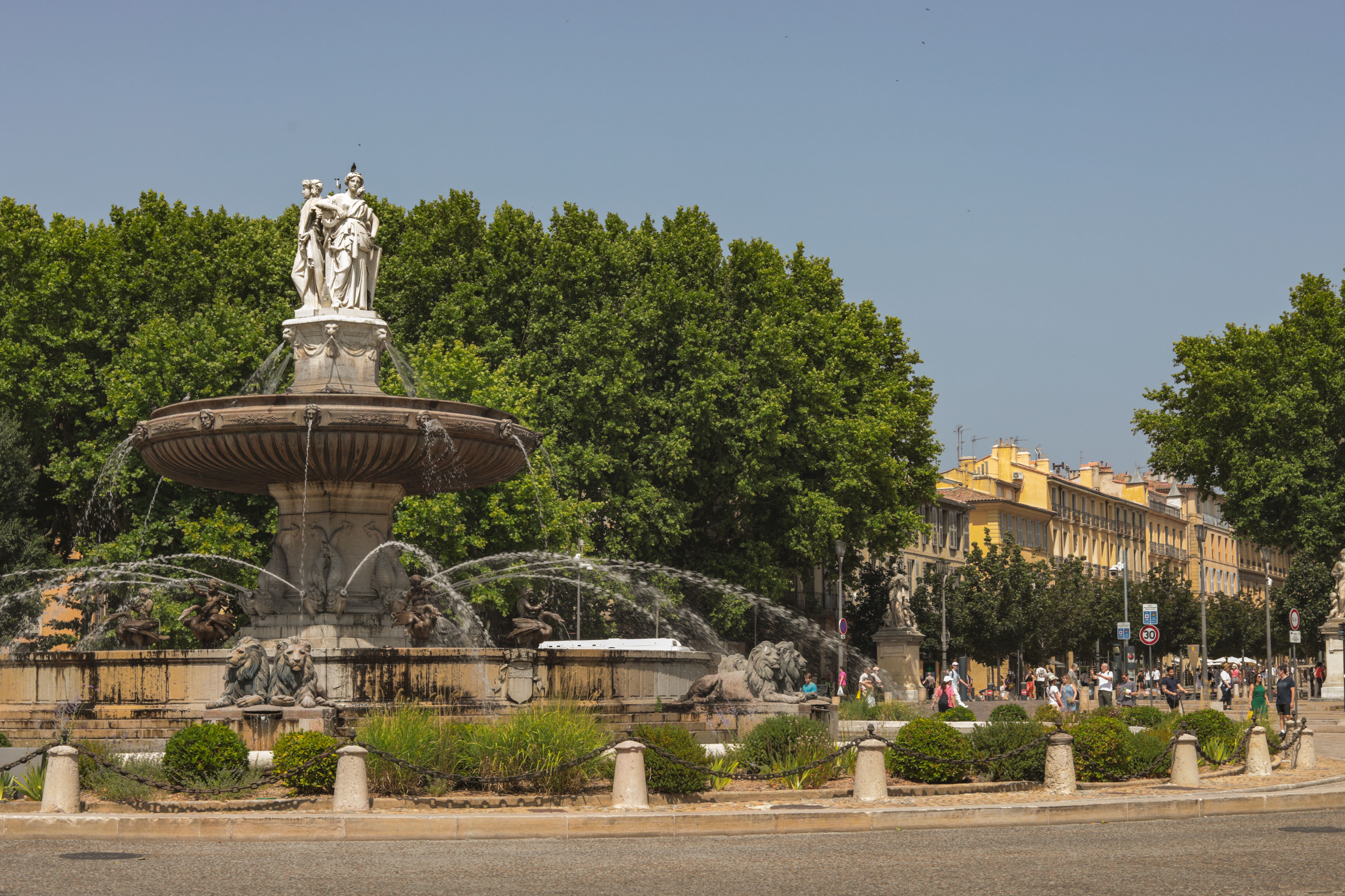 Beautiful Fontaine de la Rotonde in Aix-en-Provence · Free Stock Photo