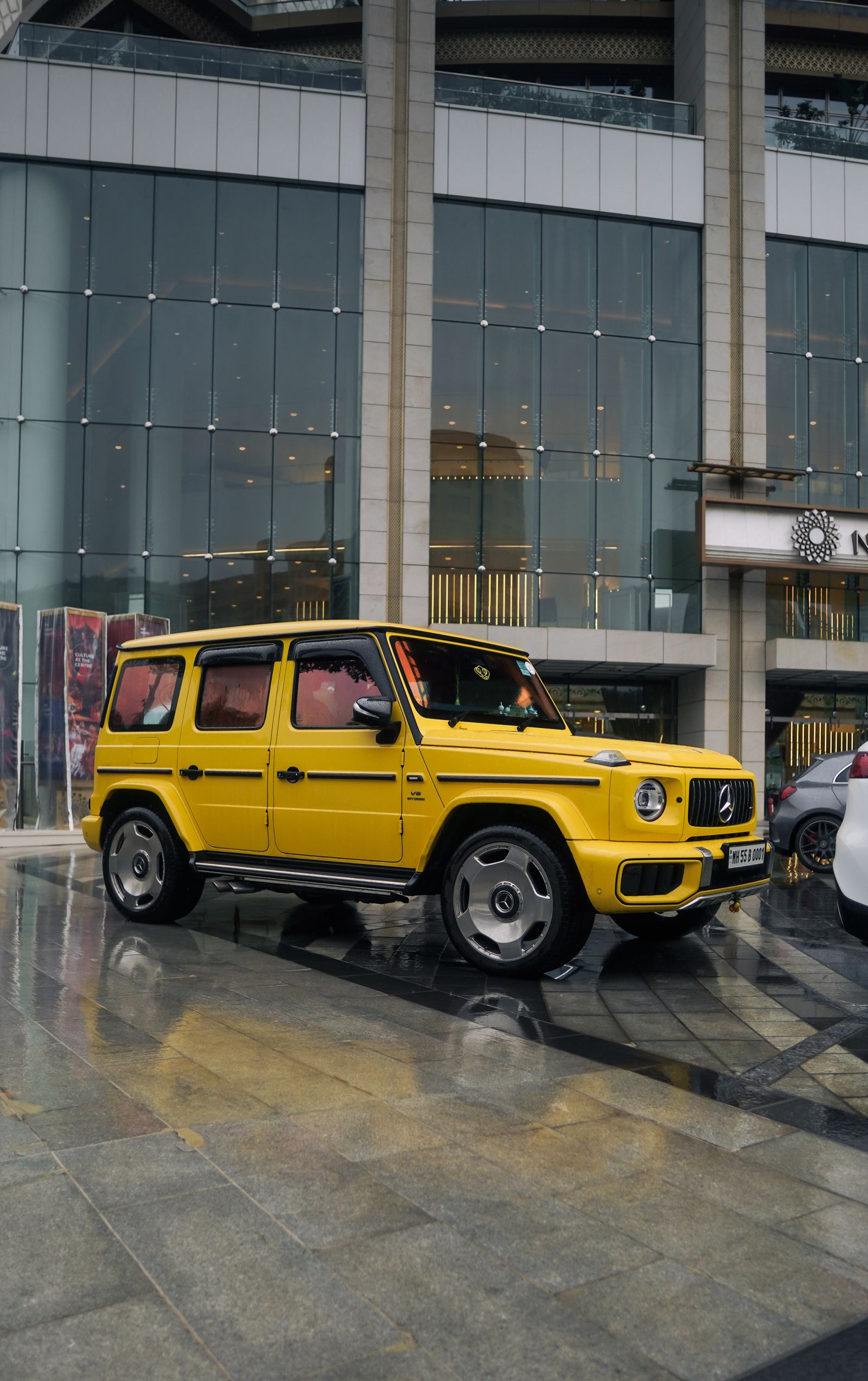 Yellow Car Photos, Download The BEST Free Yellow Car Stock Photos & HD ...