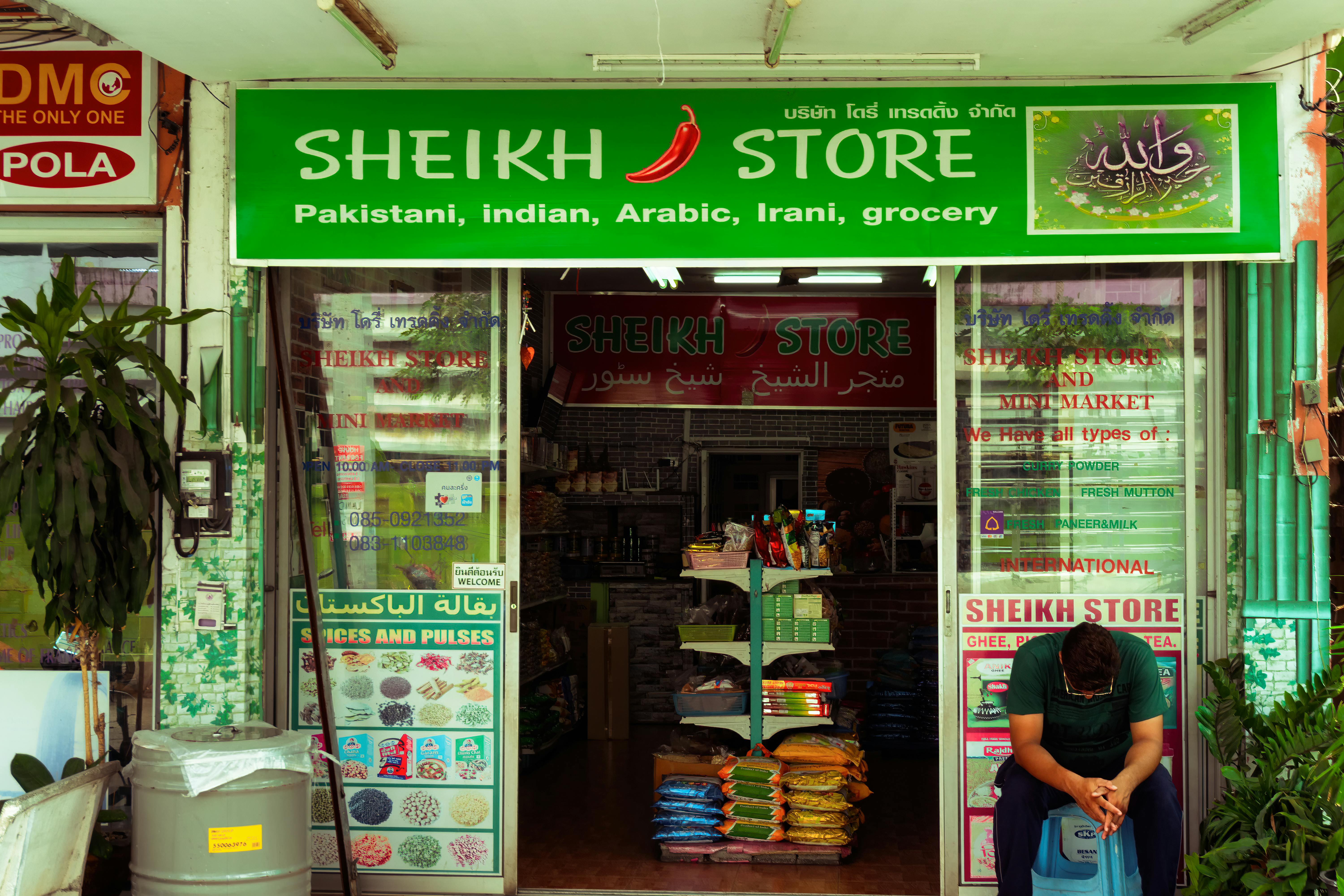 Sheikh Store Front in Pattaya, Thailand · Free Stock Photo