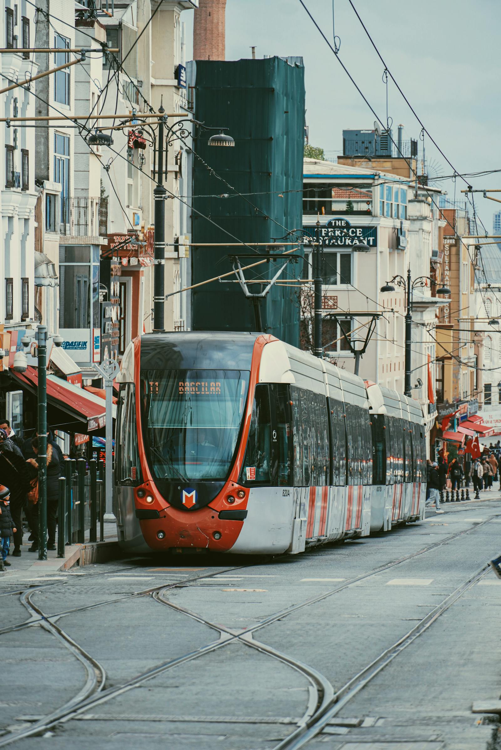 Busy Street Photos, Download The BEST Free Busy Street Stock Photos ...