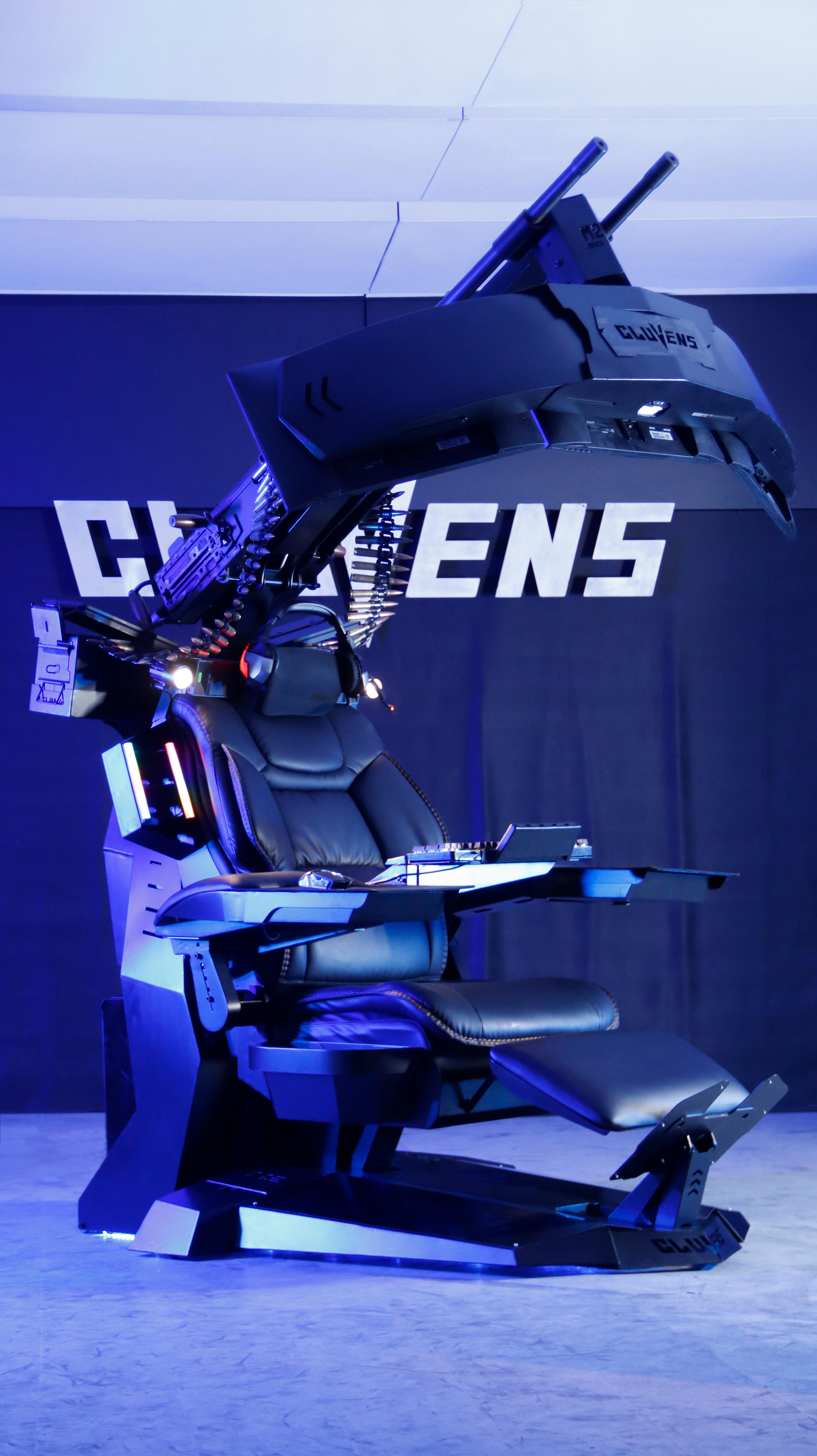 Futuristic Gaming Chair with Immersive Setup · Free Stock Photo