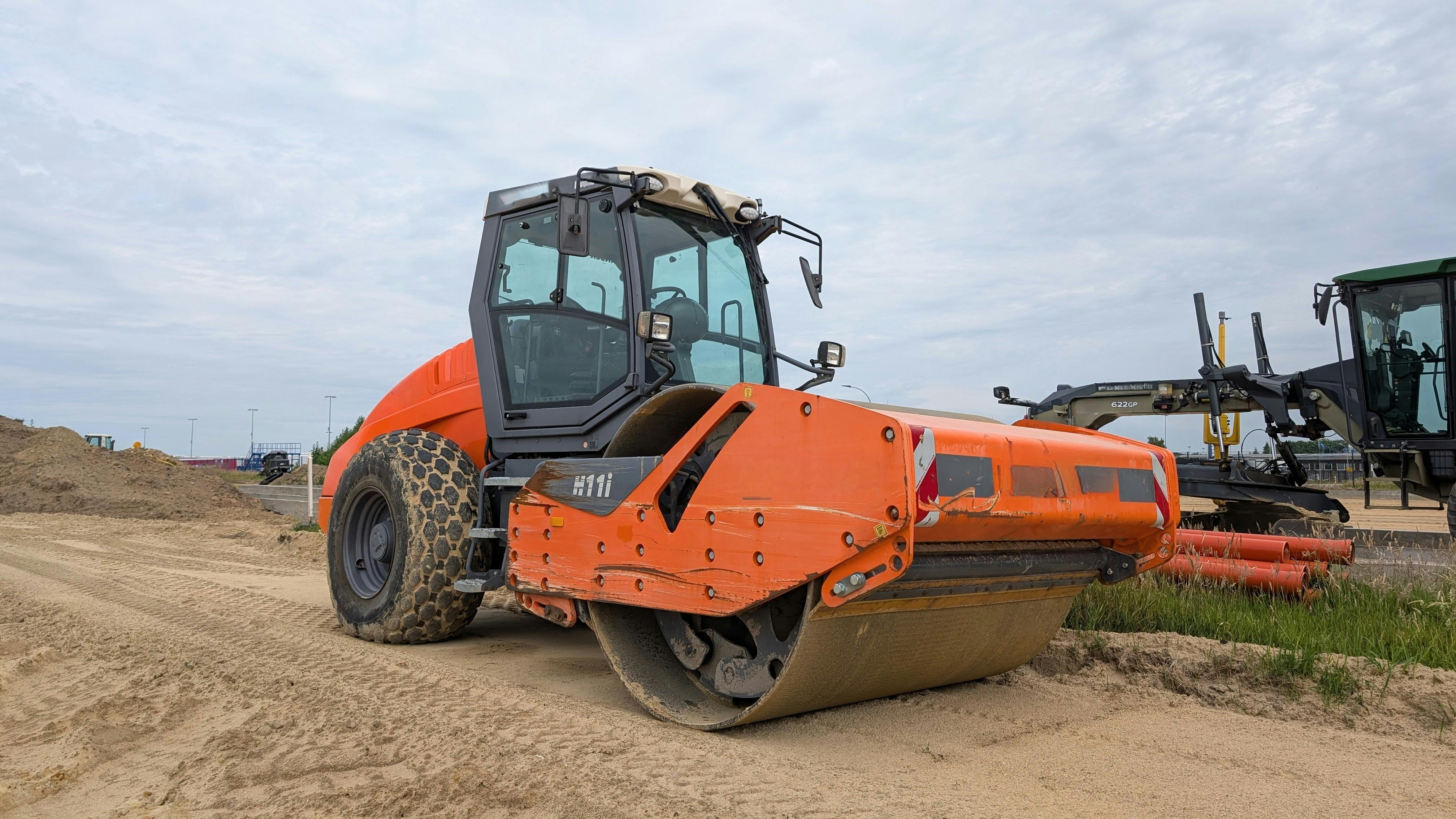 Steamroller Photos, Download The BEST Free Steamroller Stock Photos ...