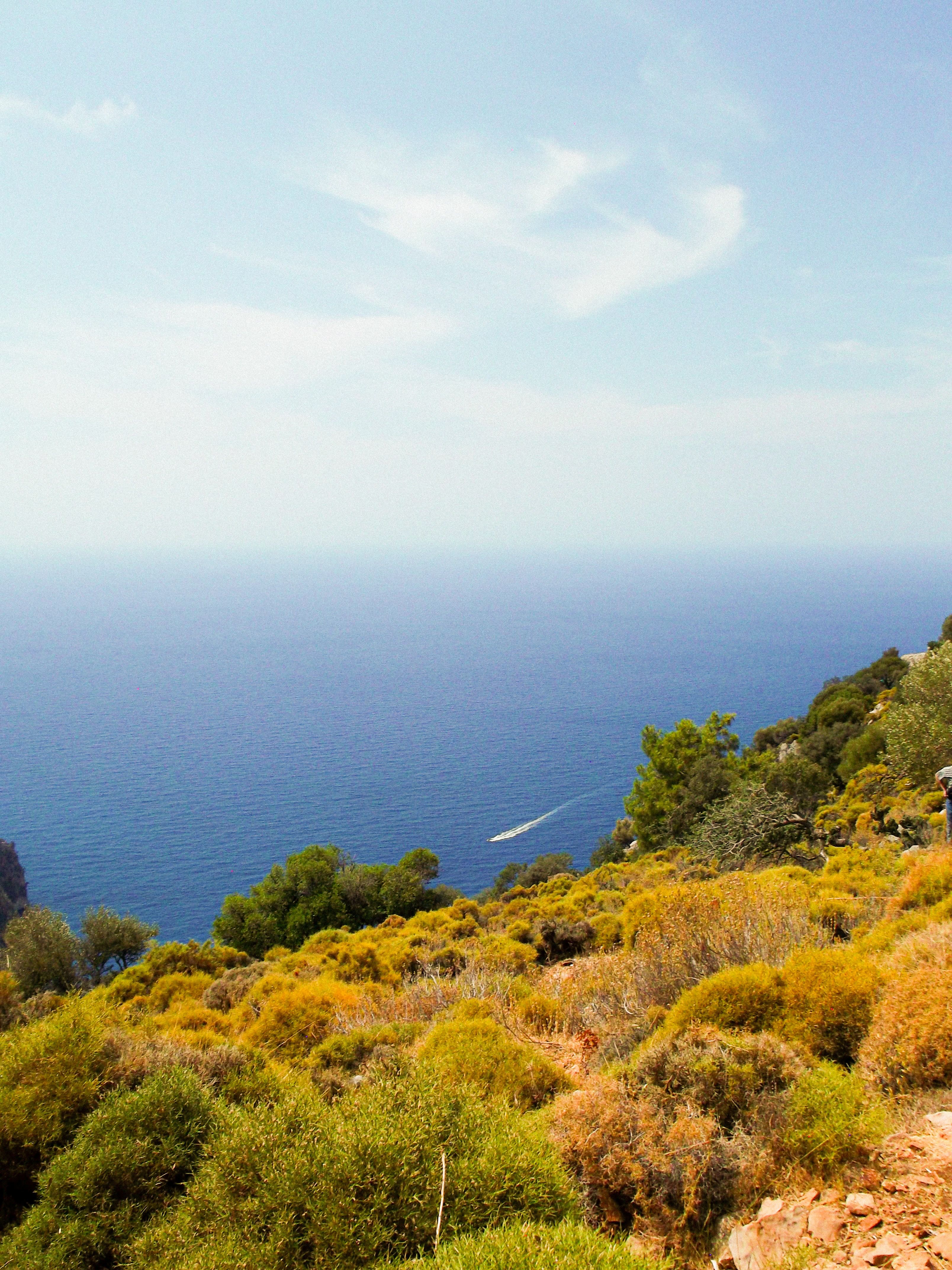 Scenic Mediterranean Sea View from Coastline · Free Stock Photo