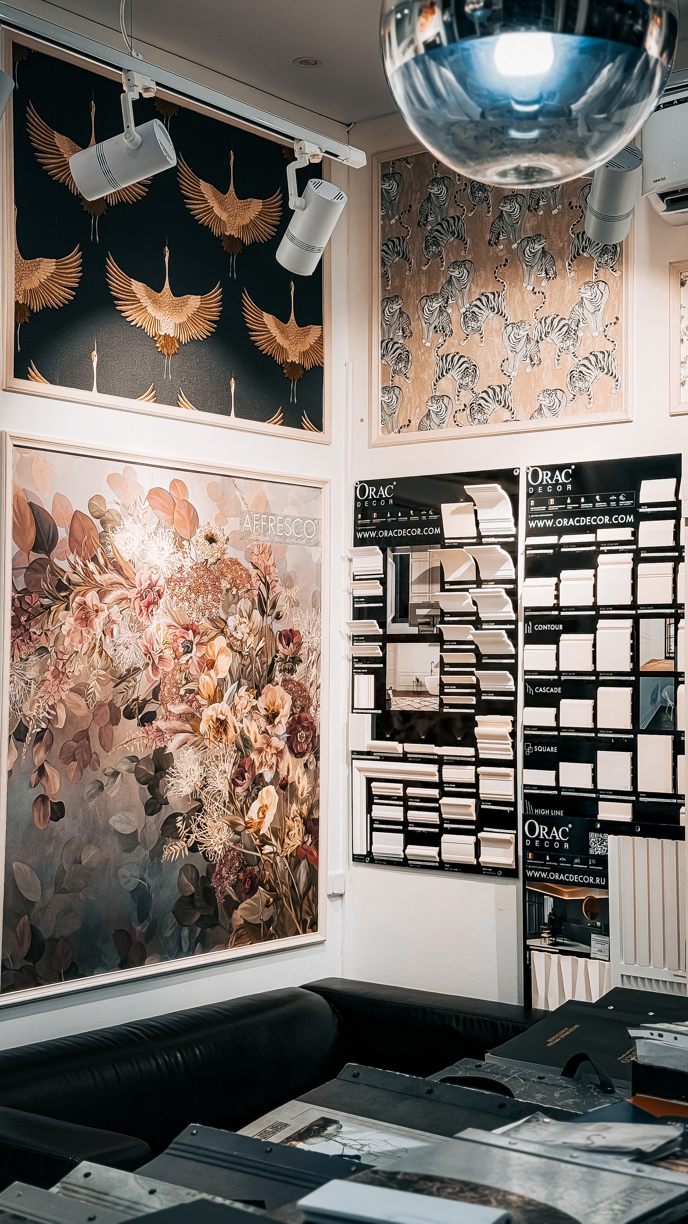 Interior Design Store with Artistic Wall Panels · Free Stock Photo