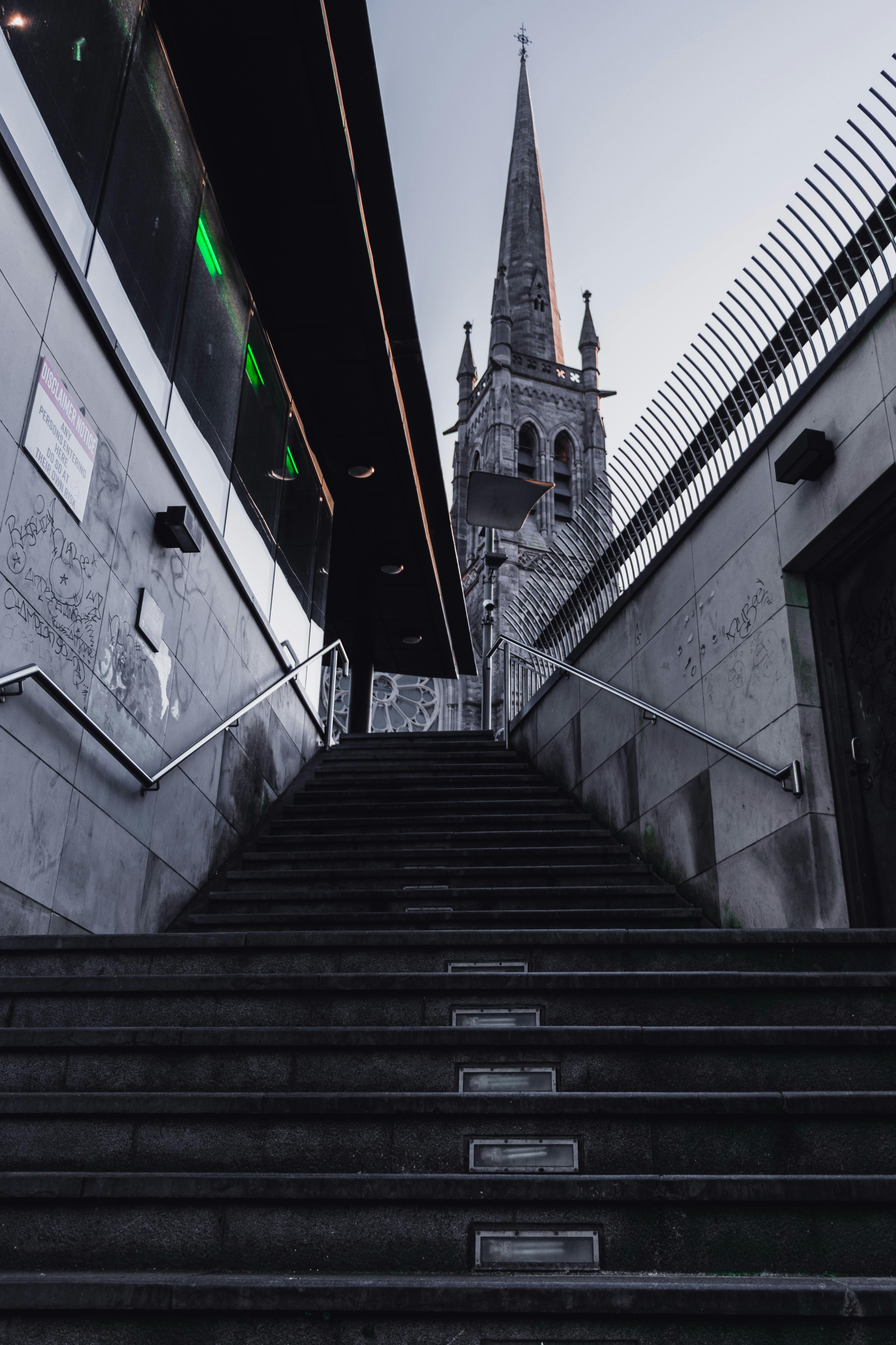Empty Staircase · Free Stock Photo