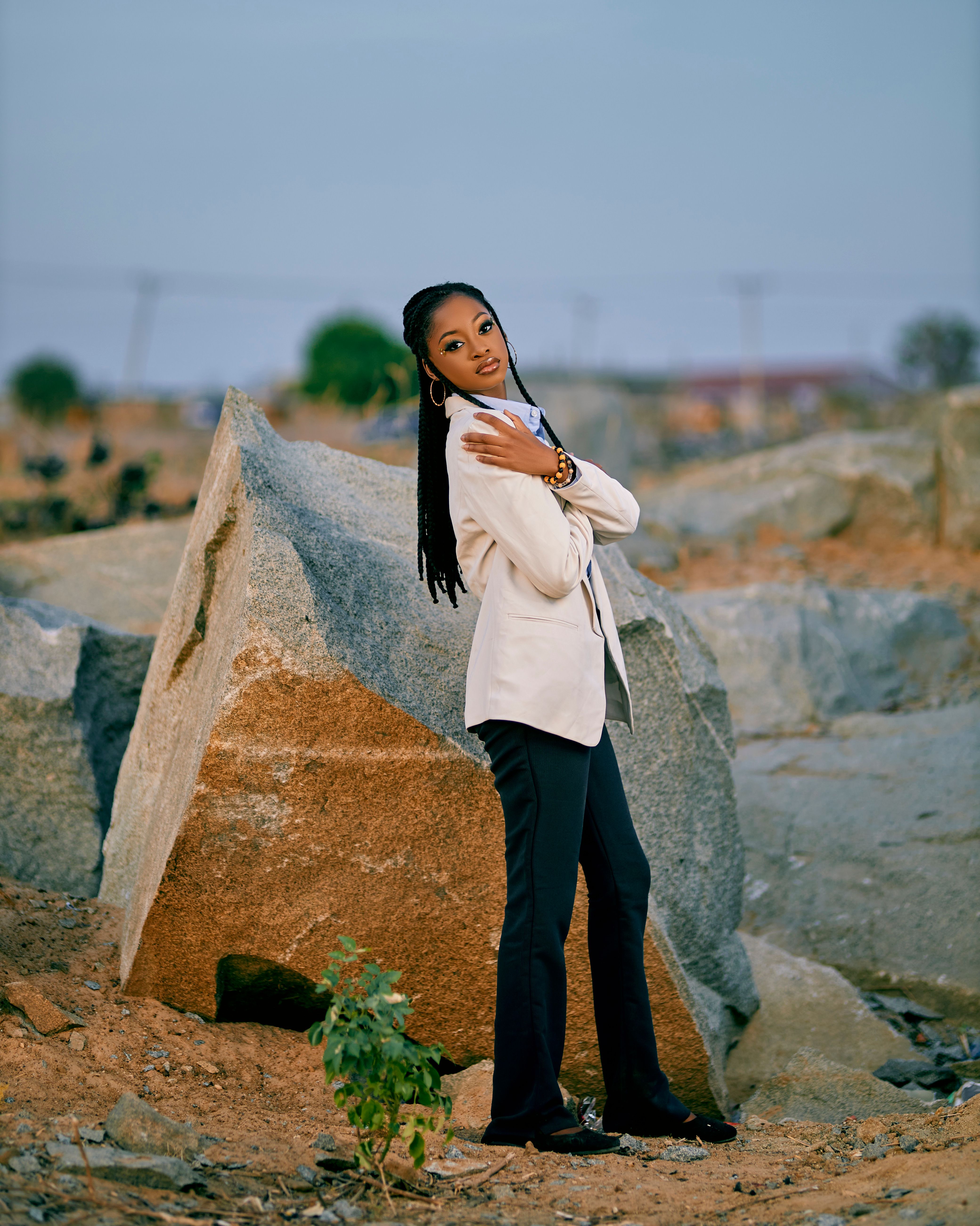 Female Model In Suit Photos, Download The BEST Free Female Model In ...
