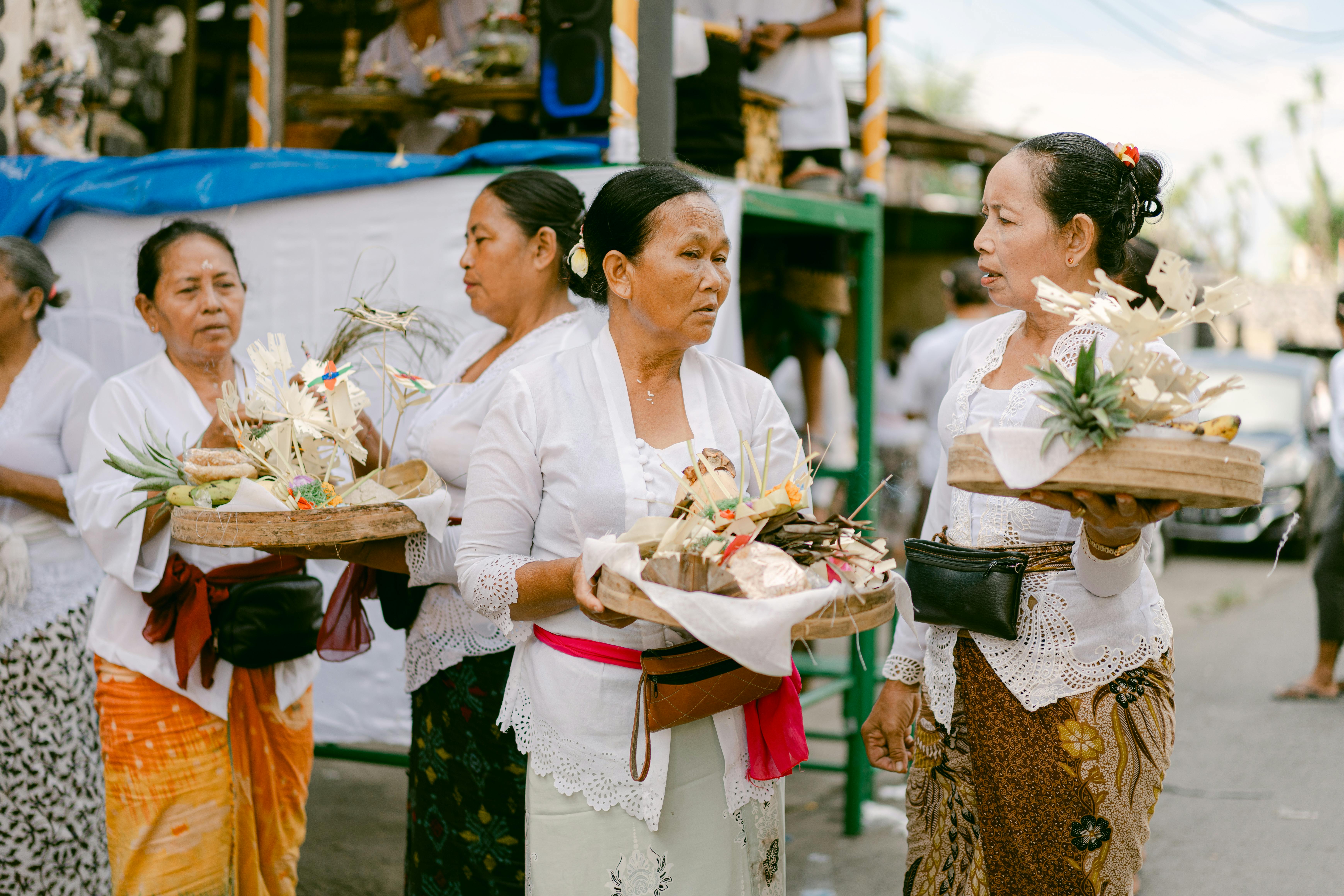 Traditional Balinese Ceremony with Offerings · Free Stock Photo