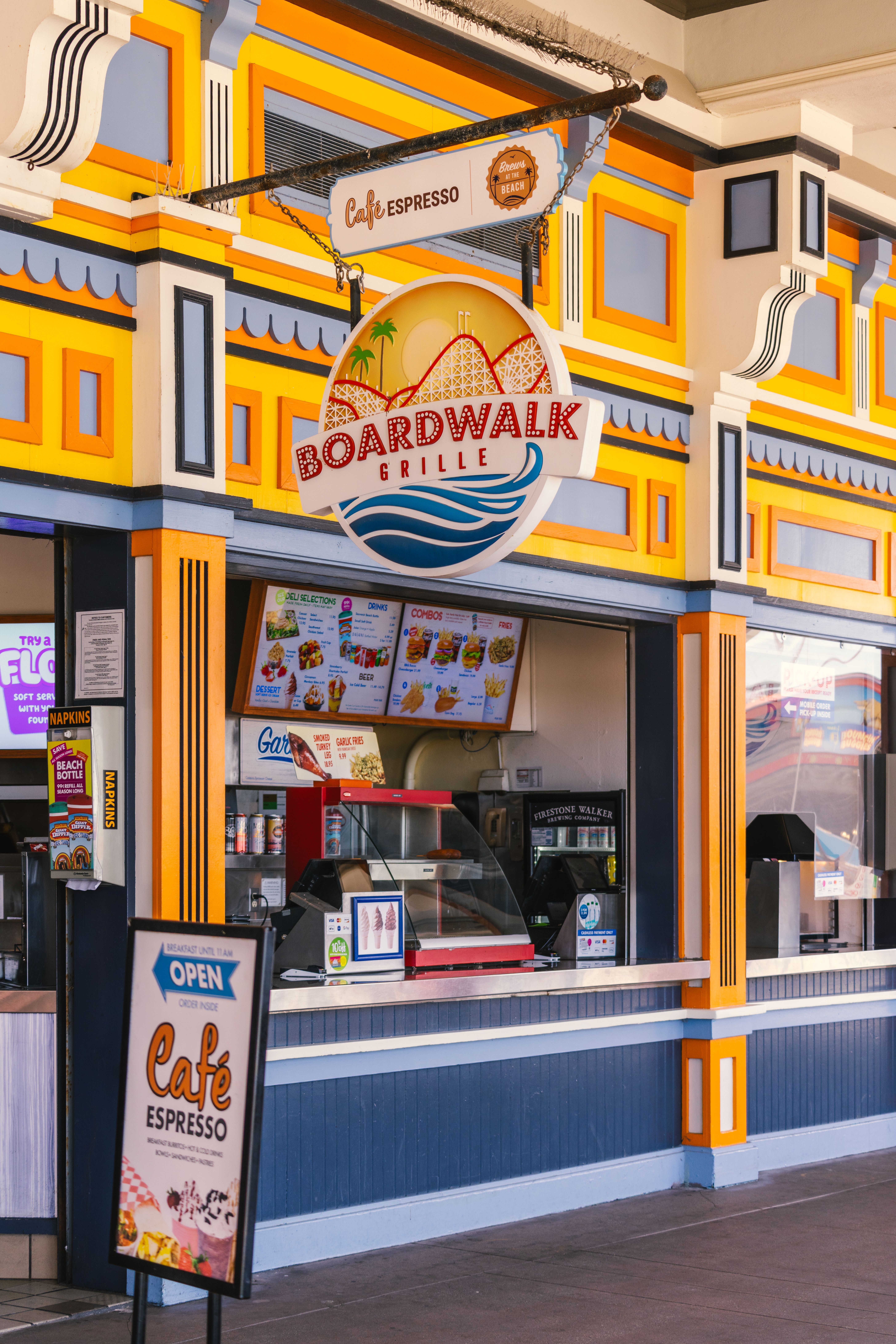 Iconicboardwalk Photos, Download The BEST Free Iconicboardwalk Stock ...
